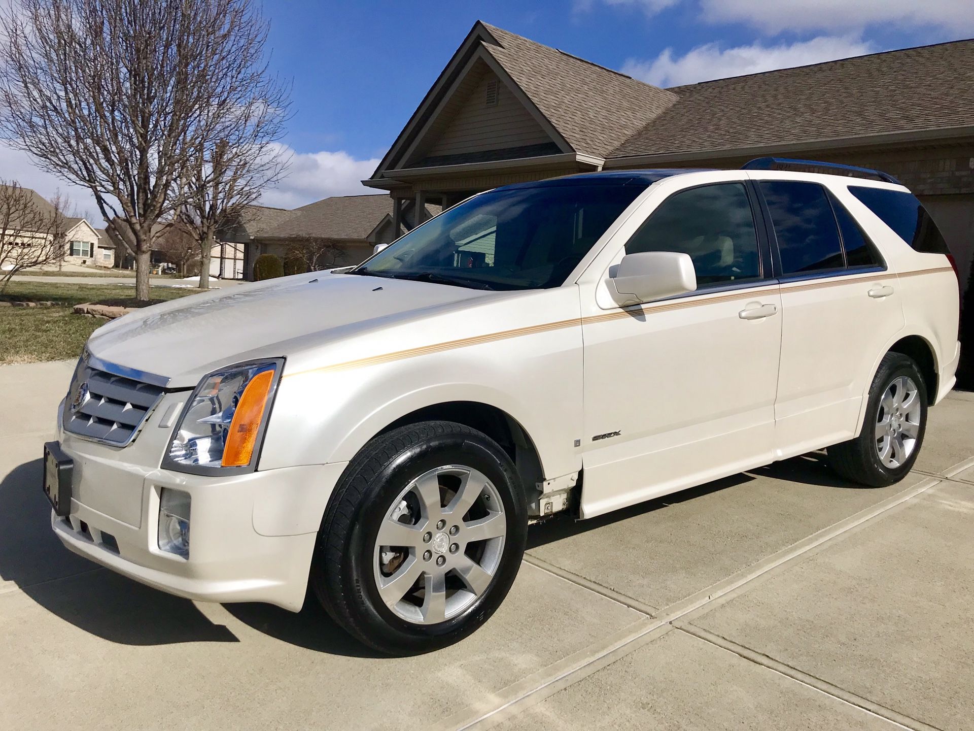 2006 Cadillac SRX for Sale in Indianapolis, IN - OfferUp
