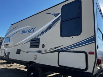 2016 Keystone Bullet 1900RD for Sale in San Diego, CA - OfferUp