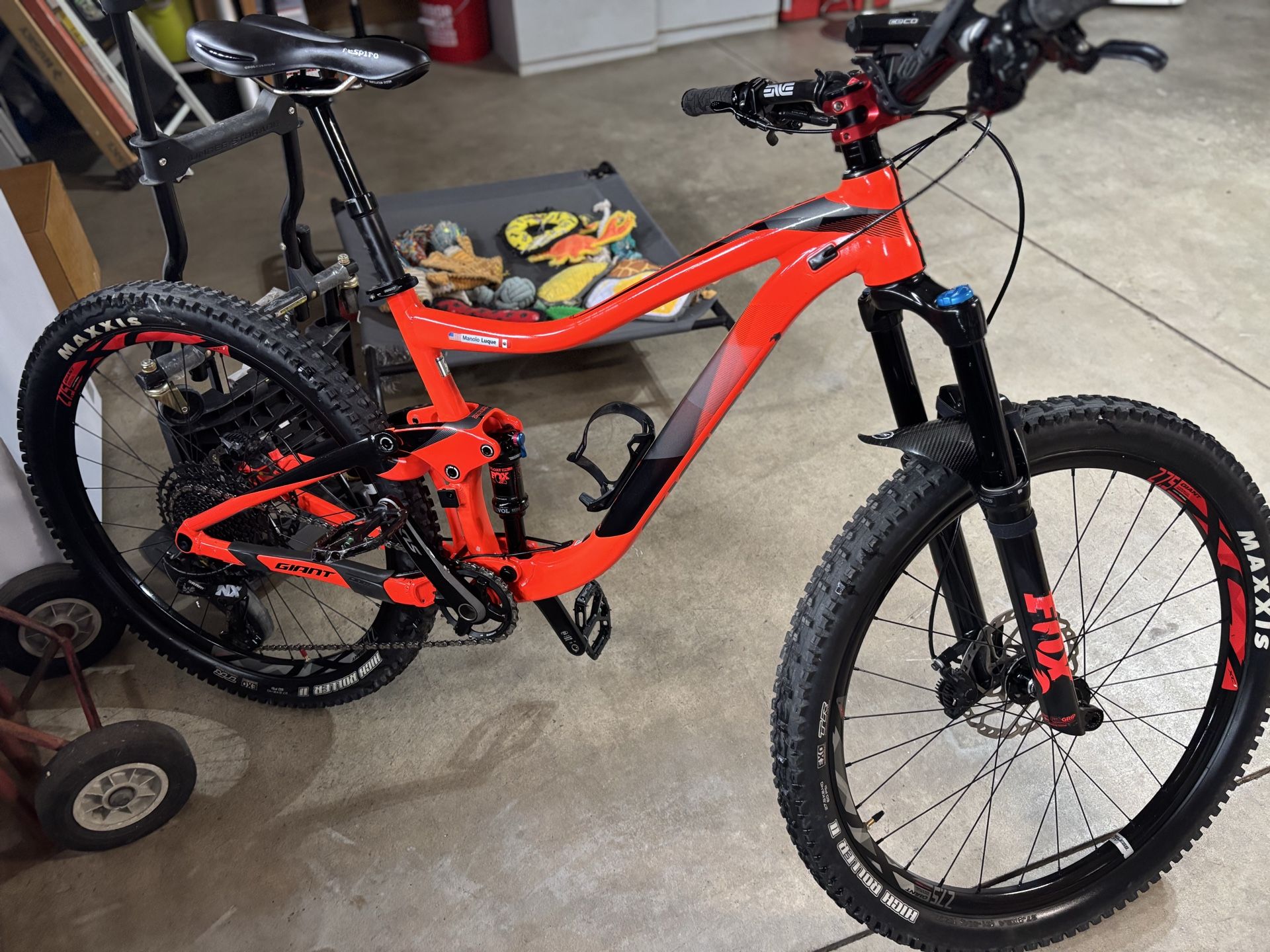 Giant trance 2 Full Suspension Mountain Bike/medium size for Sale in ...