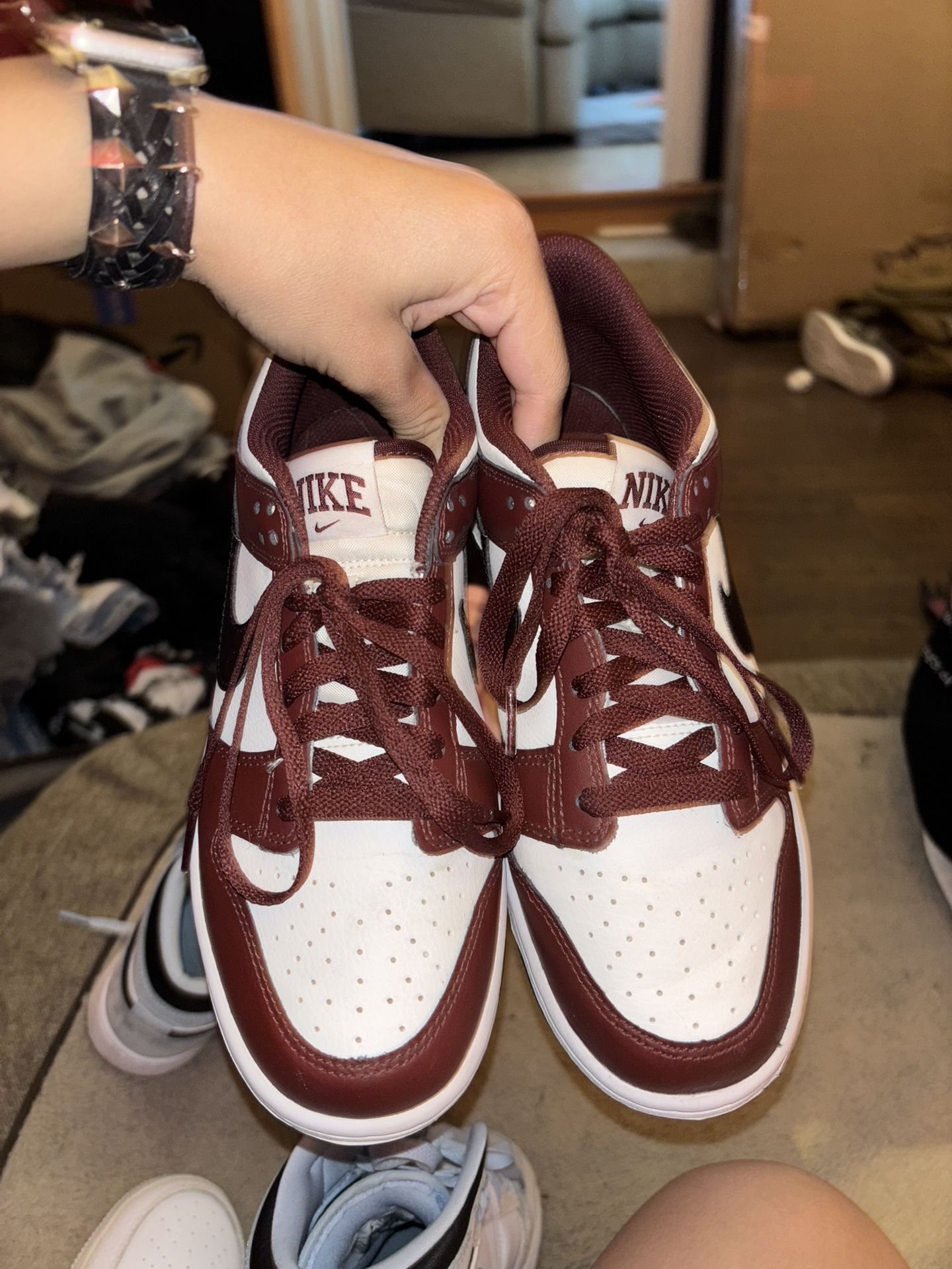 Maroon Nike Dunks for Sale in Pojoaque, NM - OfferUp