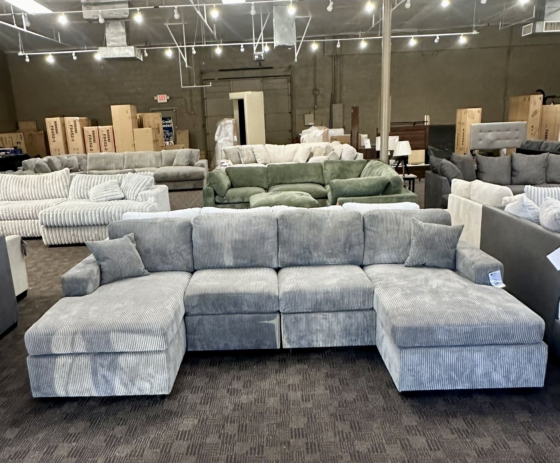 Gray Double Chaise Sectional for Sale in Tucson, AZ - OfferUp