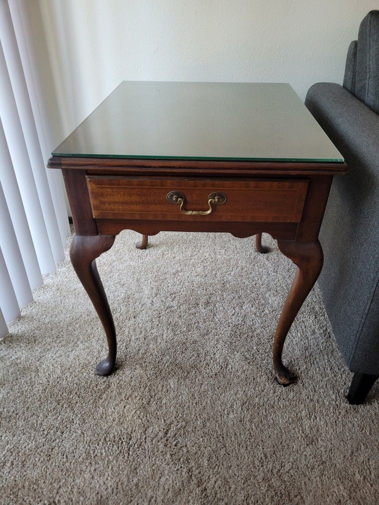 Free End Table for Sale in Seattle, WA - OfferUp