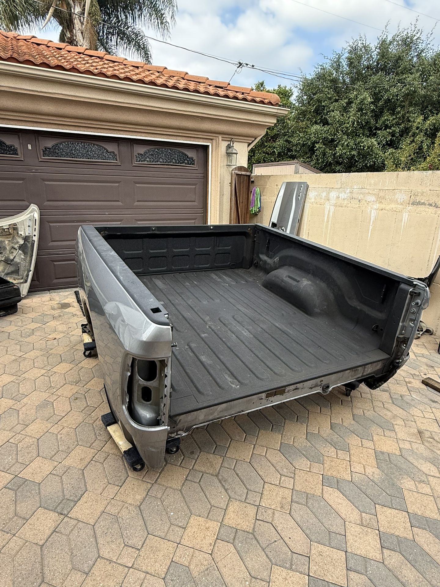 Dodge Ram 2500 Short Bed for Sale in Downey, CA - OfferUp