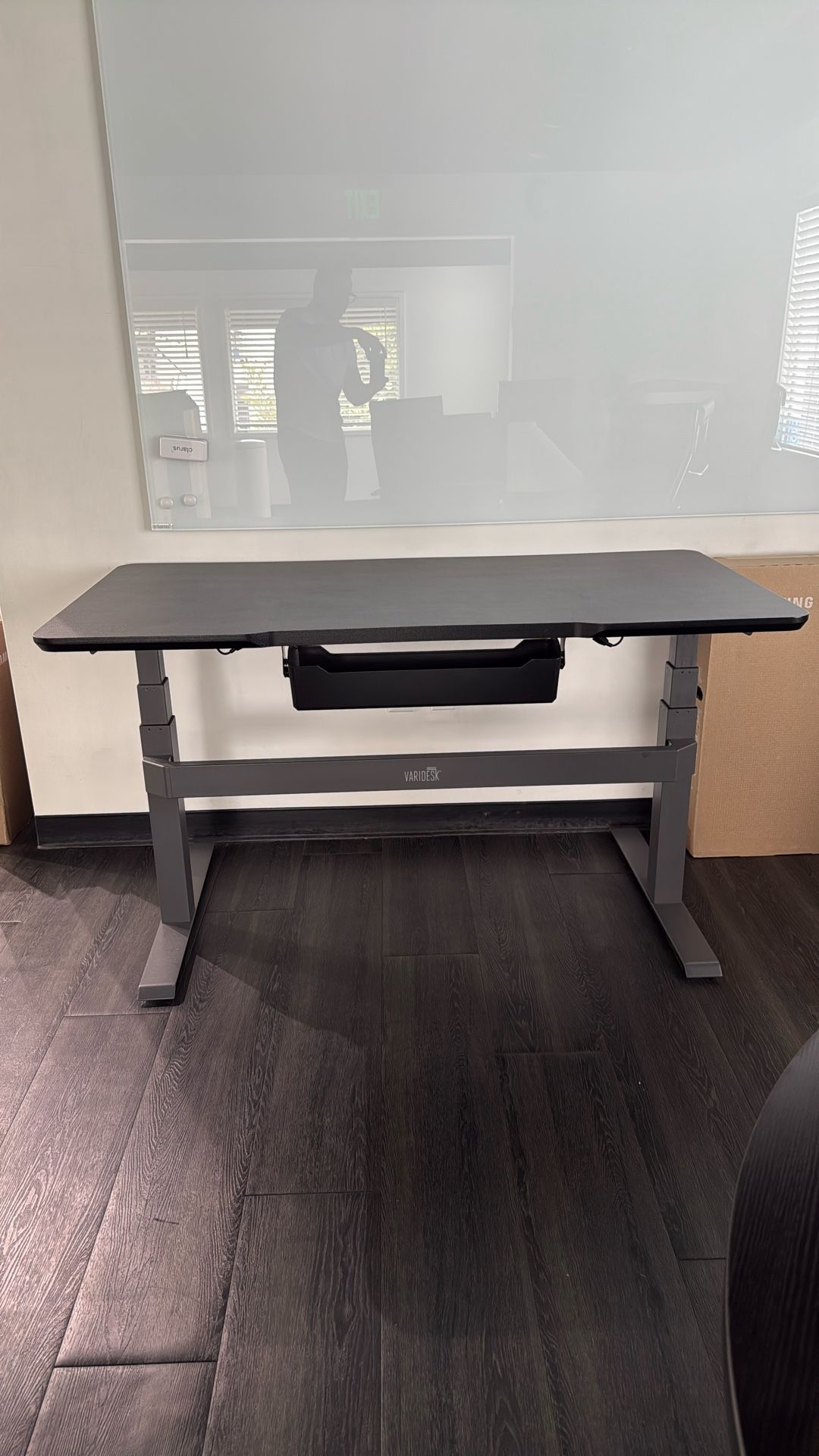Free Veridesk (You Haul) for Sale in Newport Beach, CA - OfferUp