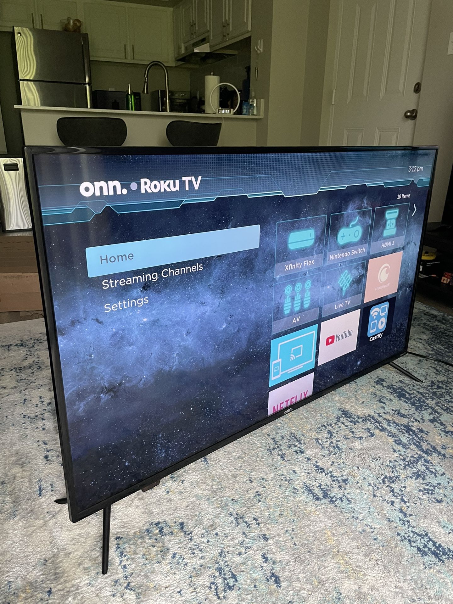 onn. Roku Smart TV 50" Class 4K HDR UHD (2160P) LED for Sale in Boynton ...