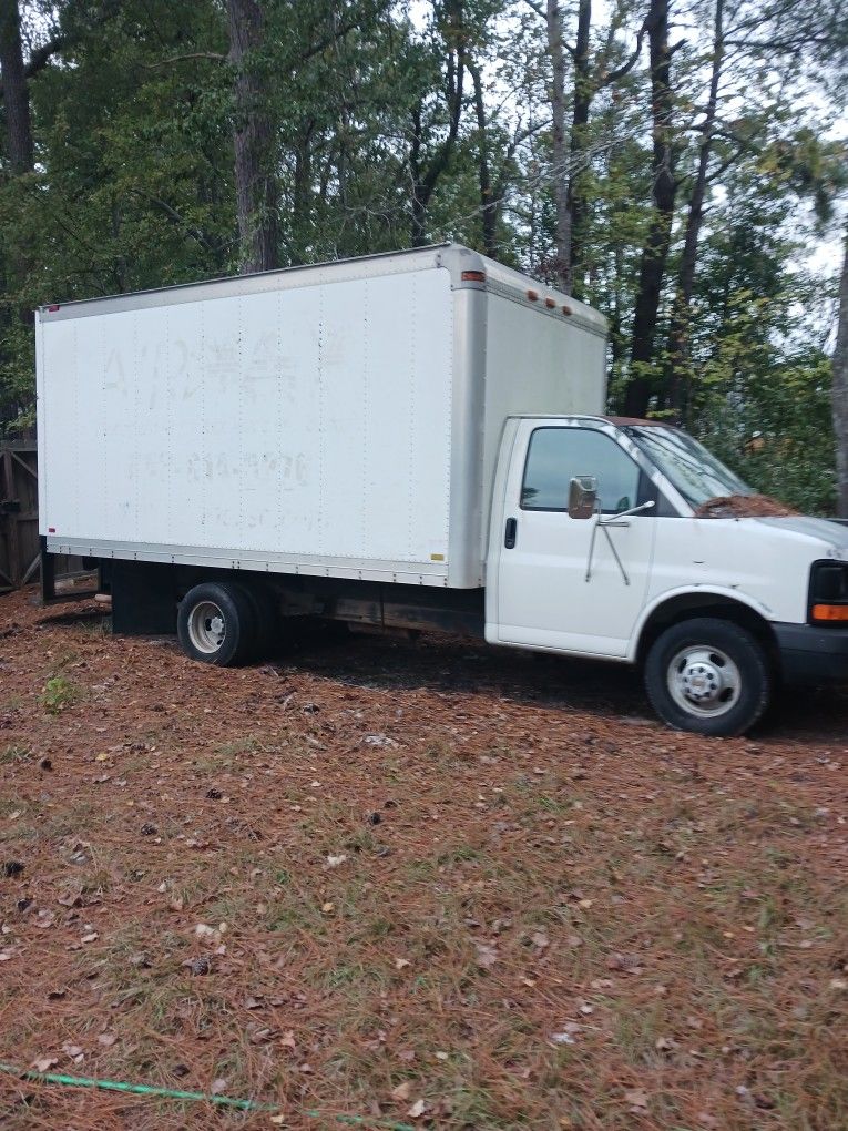 2004 Chevy Tk for Sale in Summerville, SC - OfferUp