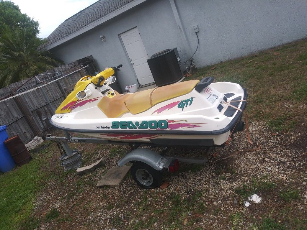 96 Seadoo Gti 720 /3Seater /Needs Work/Have all the parts/$250 NO ...