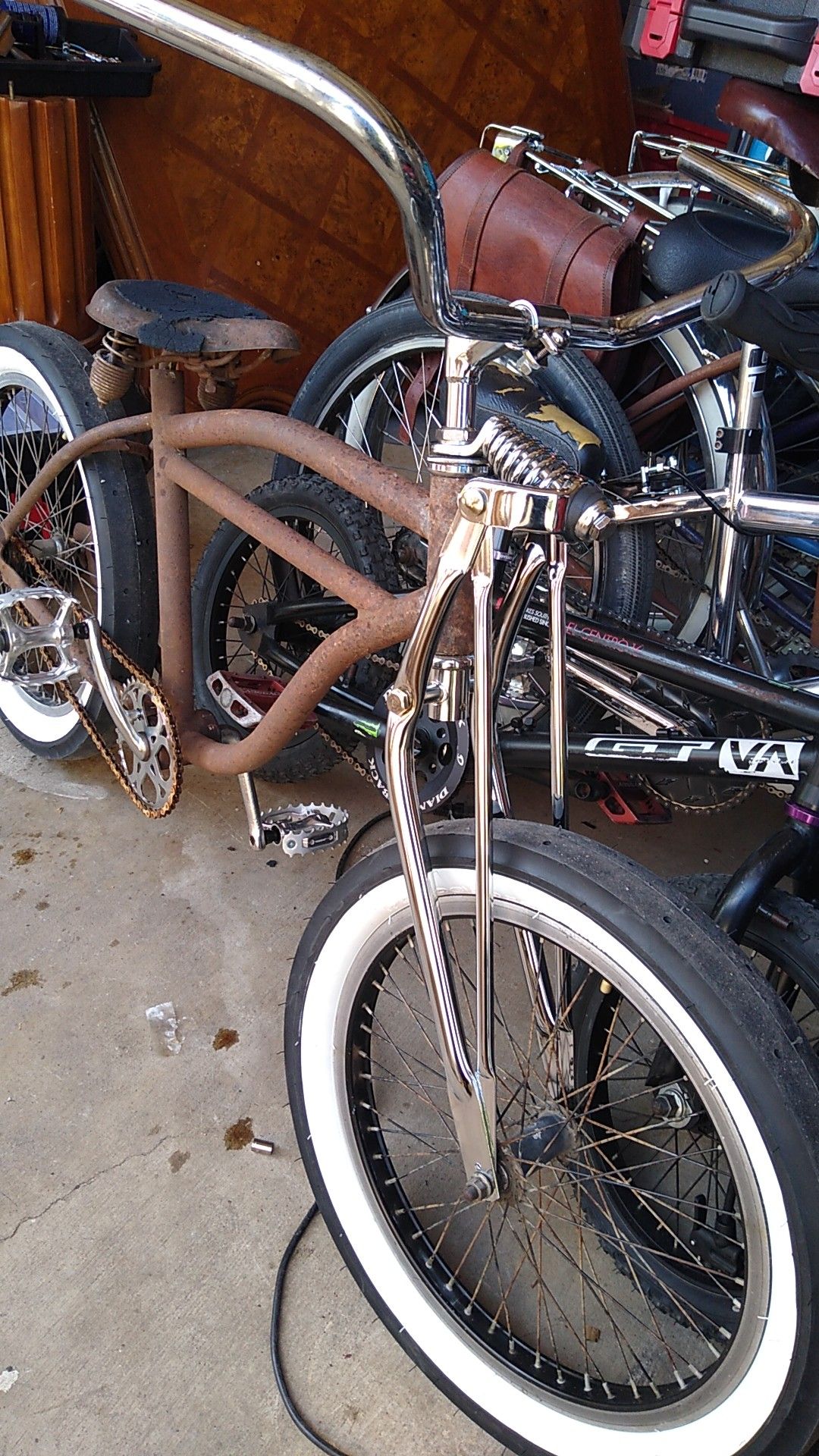 Antique bike Schwinn rat rod cruiser 20 in for Sale in Pomona, CA - OfferUp