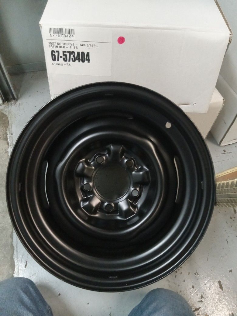GM Steel 15x7 Wheels 5 On 4.75 Bolt Pattern Chevrolet Pontiac Buick ...