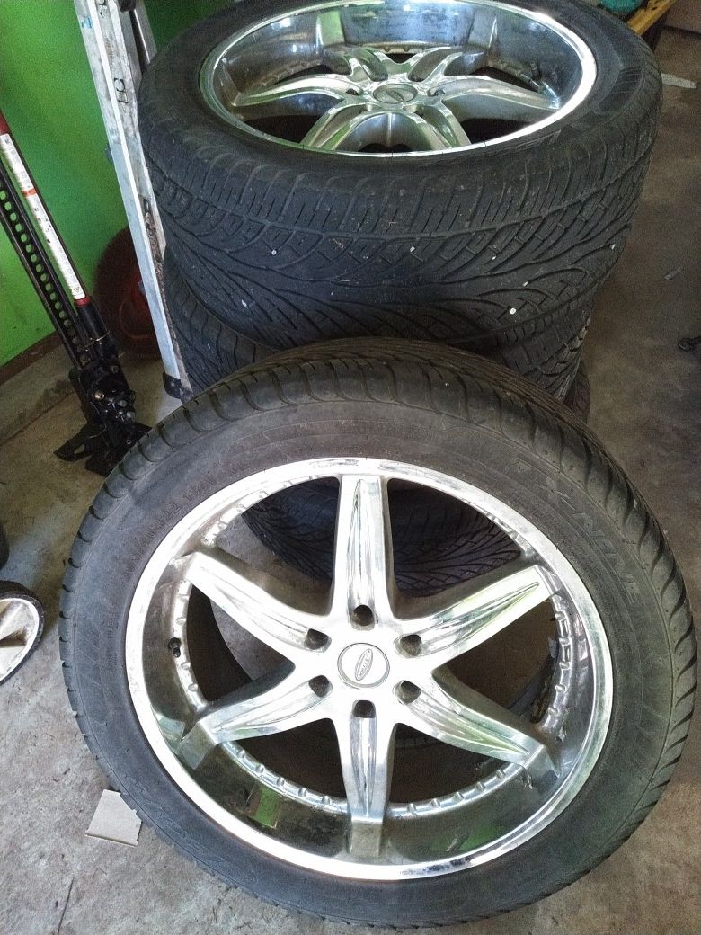 22 inch 6 lug rims and tires for Sale in Port Orchard, WA - OfferUp