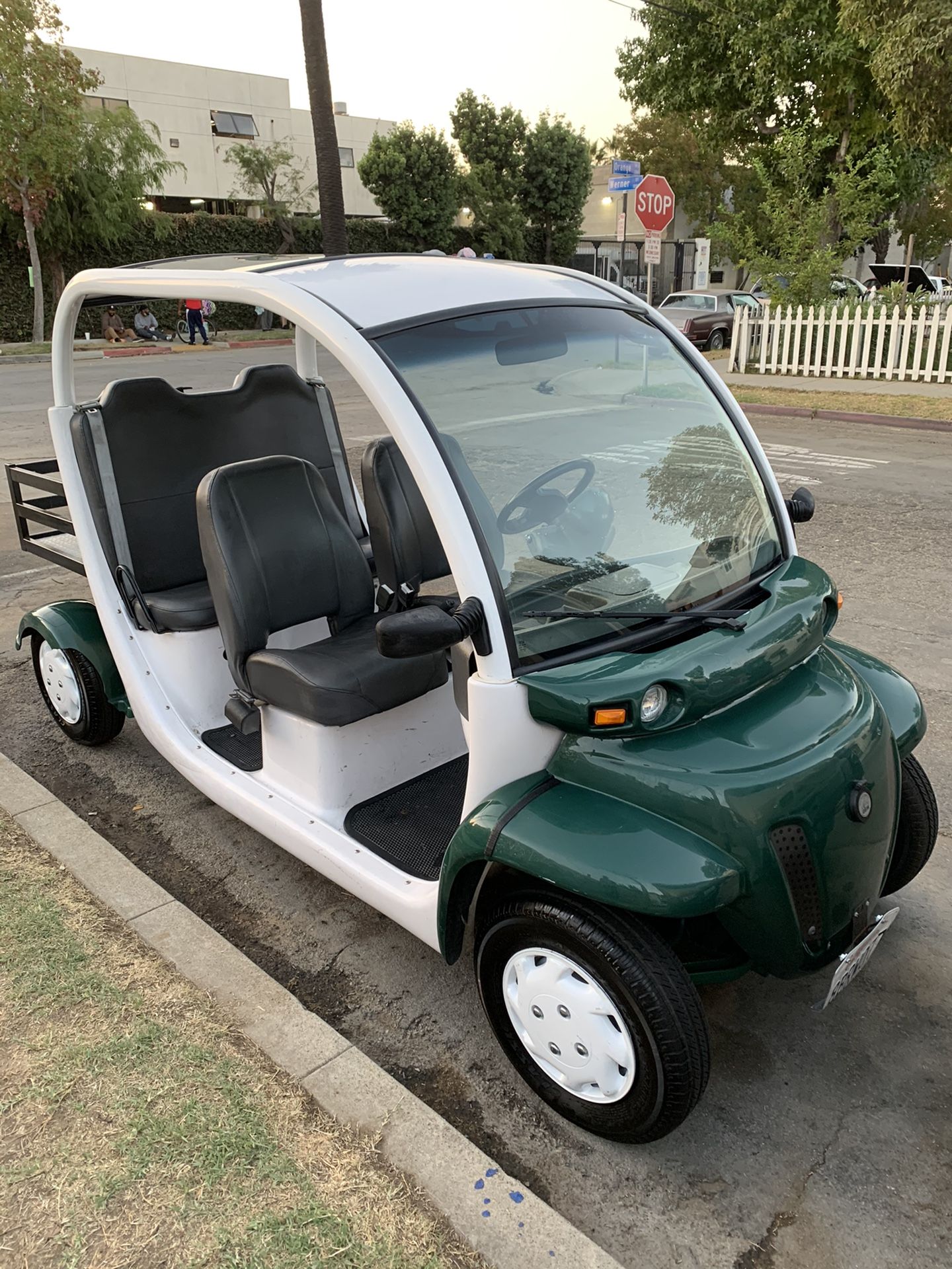 2002 GEM e825 e4 NEV 4 seater tagged cart for Sale in Long Beach, CA - OfferUp