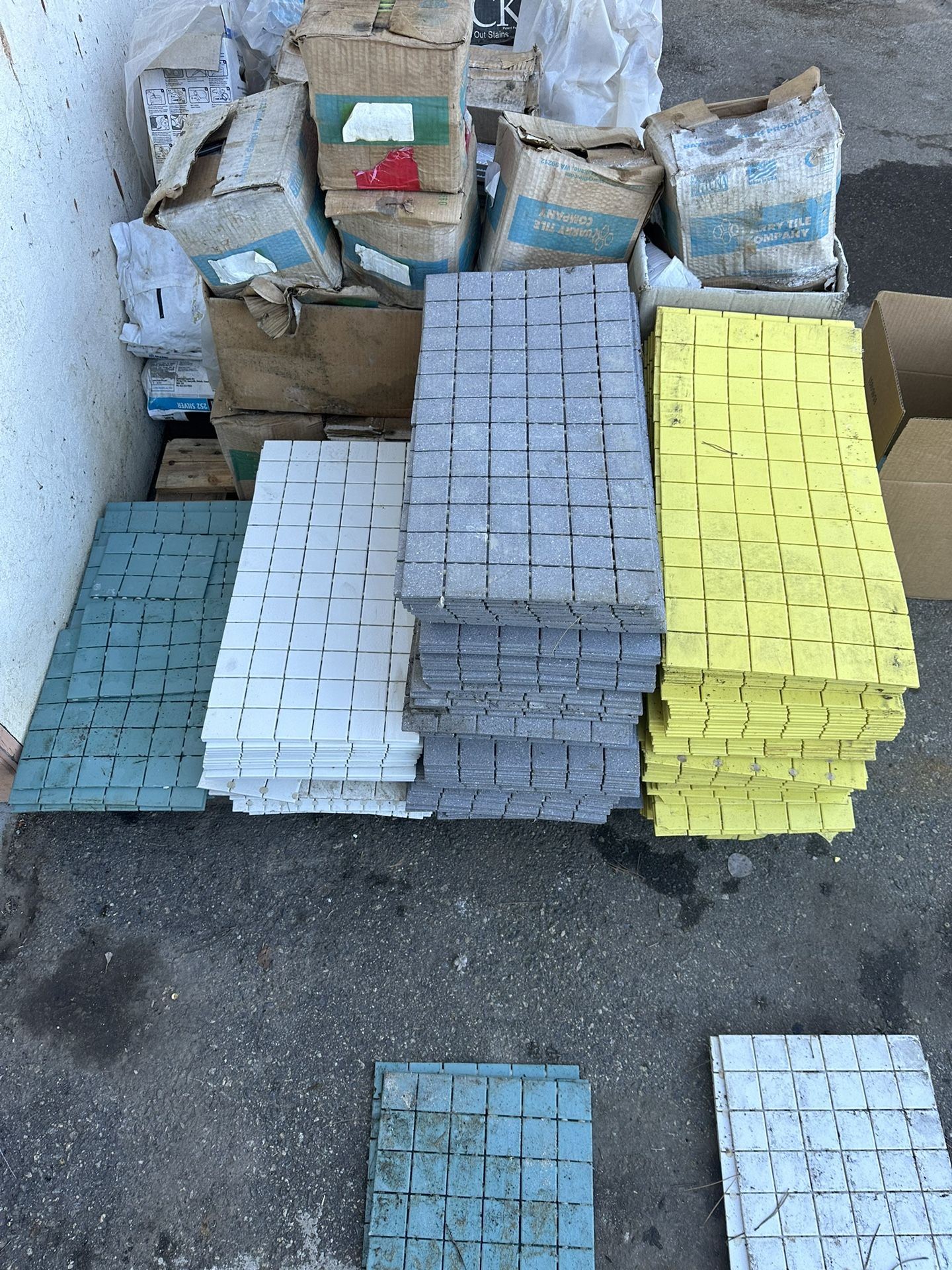 Datile Keystone Porcelain Tile 2x2 Mosaic for Sale in Valley Center, CA ...