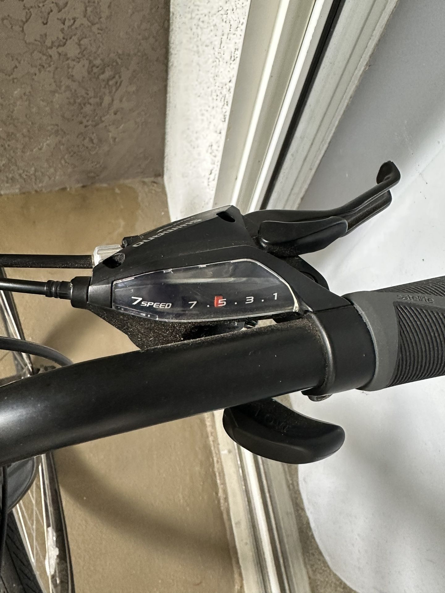 Trek FX1 Hybrid bike for Sale in Irvine, CA - OfferUp