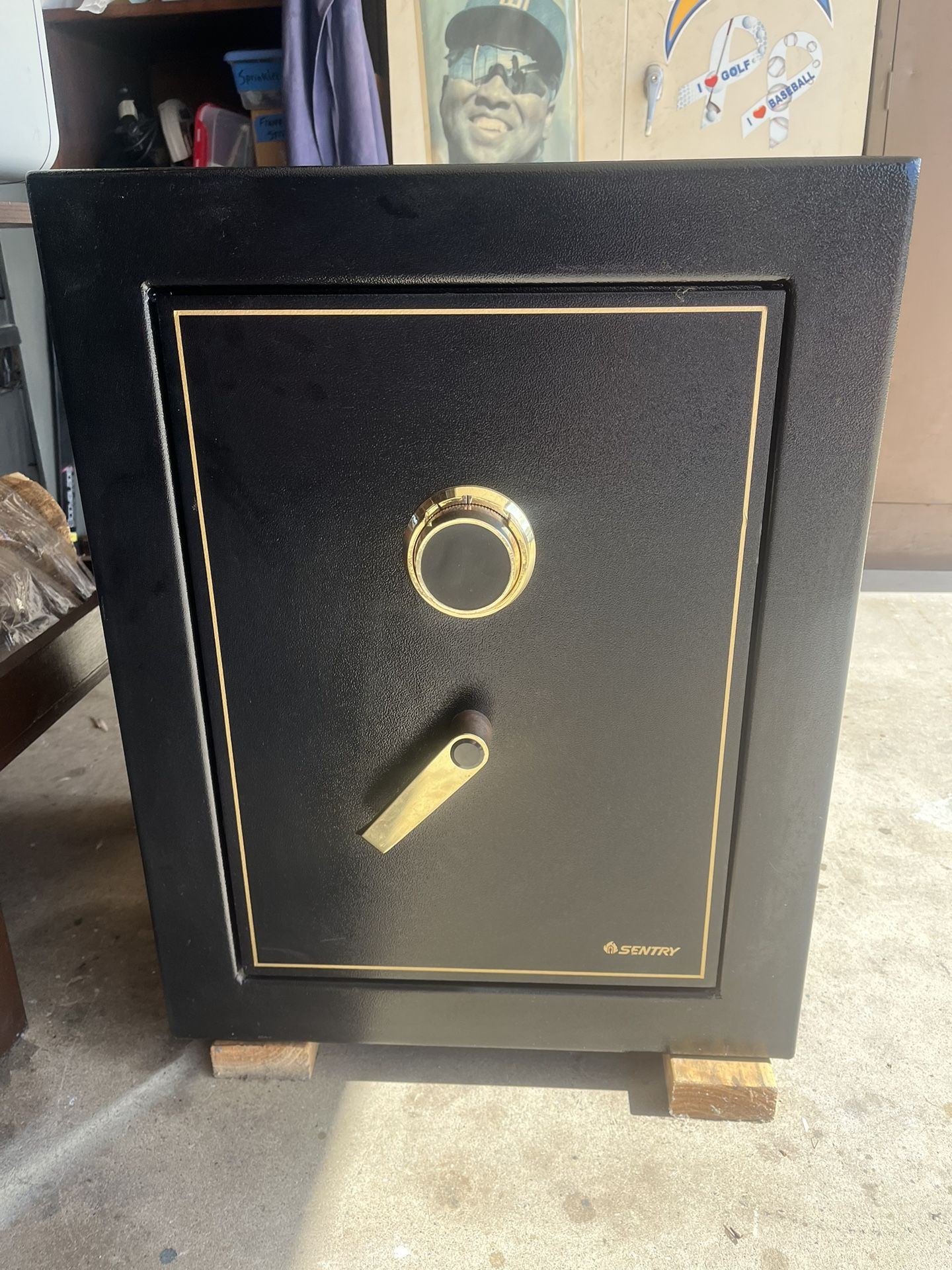 Sentry Floor Safe D880 for Sale in Coronado, CA - OfferUp