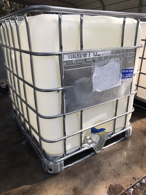 250+ gallon water tank IBC tote for Sale in Plant City, FL - OfferUp