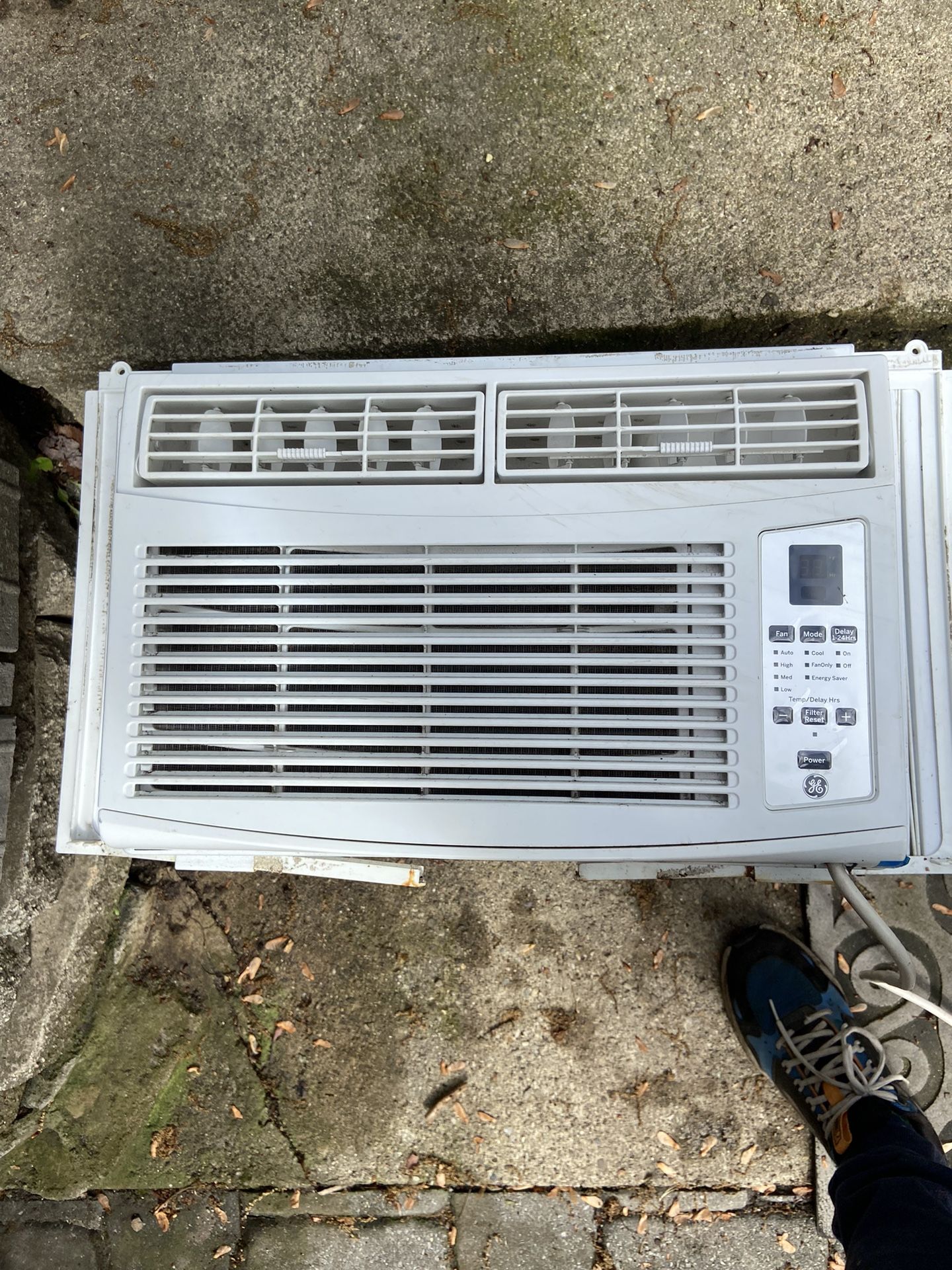 GE air Conditioner for Sale in Paramus, NJ - OfferUp