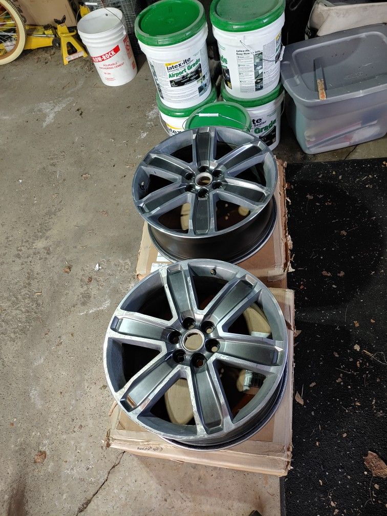 OEM GM Rims 20x8 6 Luge 4rims for Sale in Redford Charter Township, MI ...