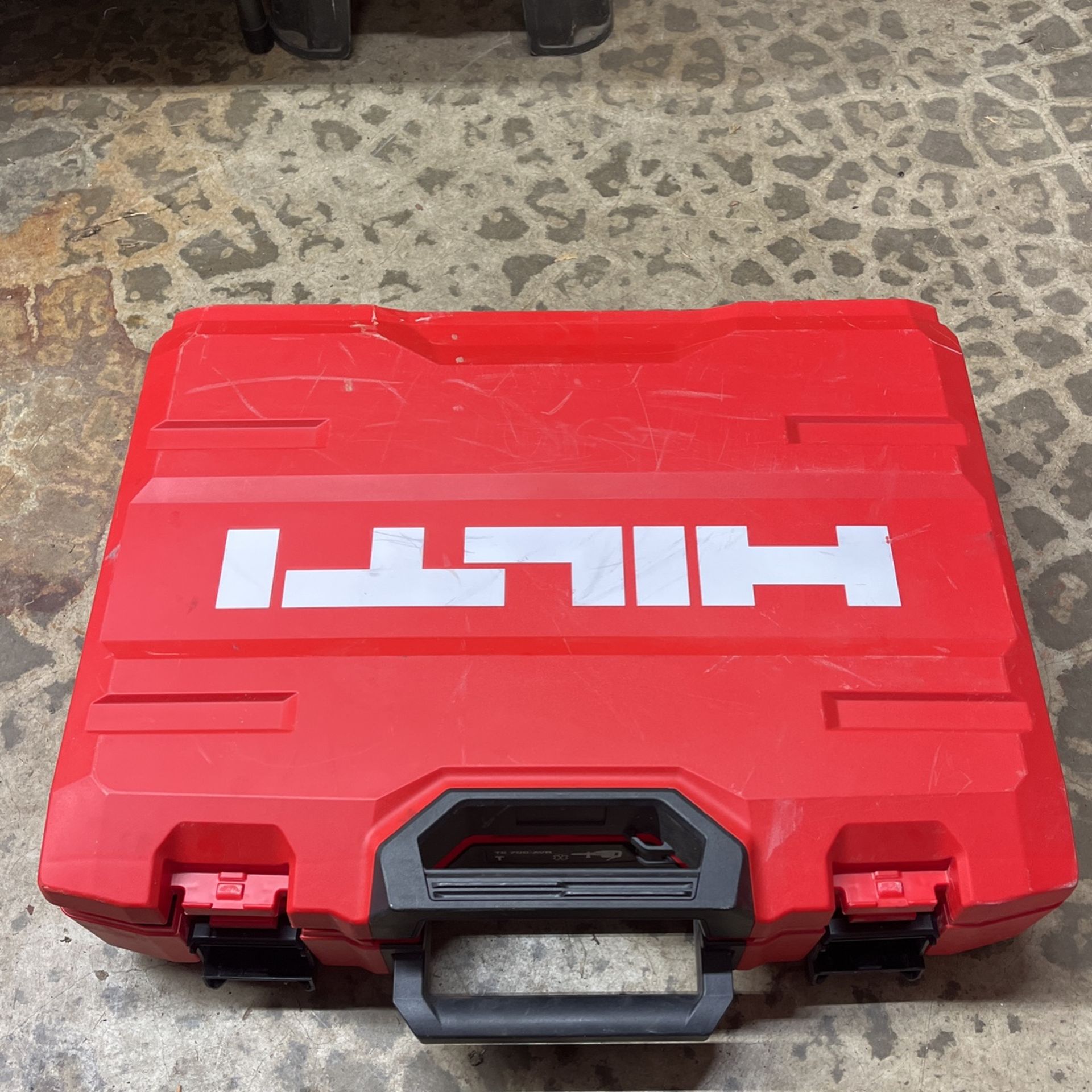 Hilti TE 700-AVR for Sale in Ravensdale, WA - OfferUp