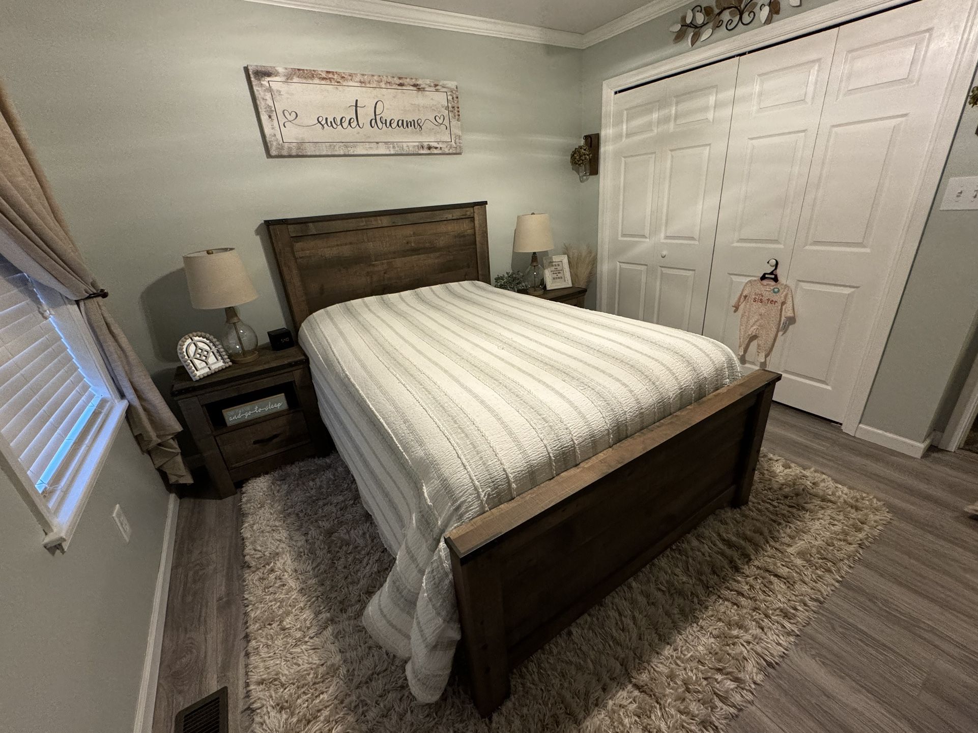 Brand New Full Size. Bedroom Set 6 Months Old for Sale in Roaring Bk Tp ...