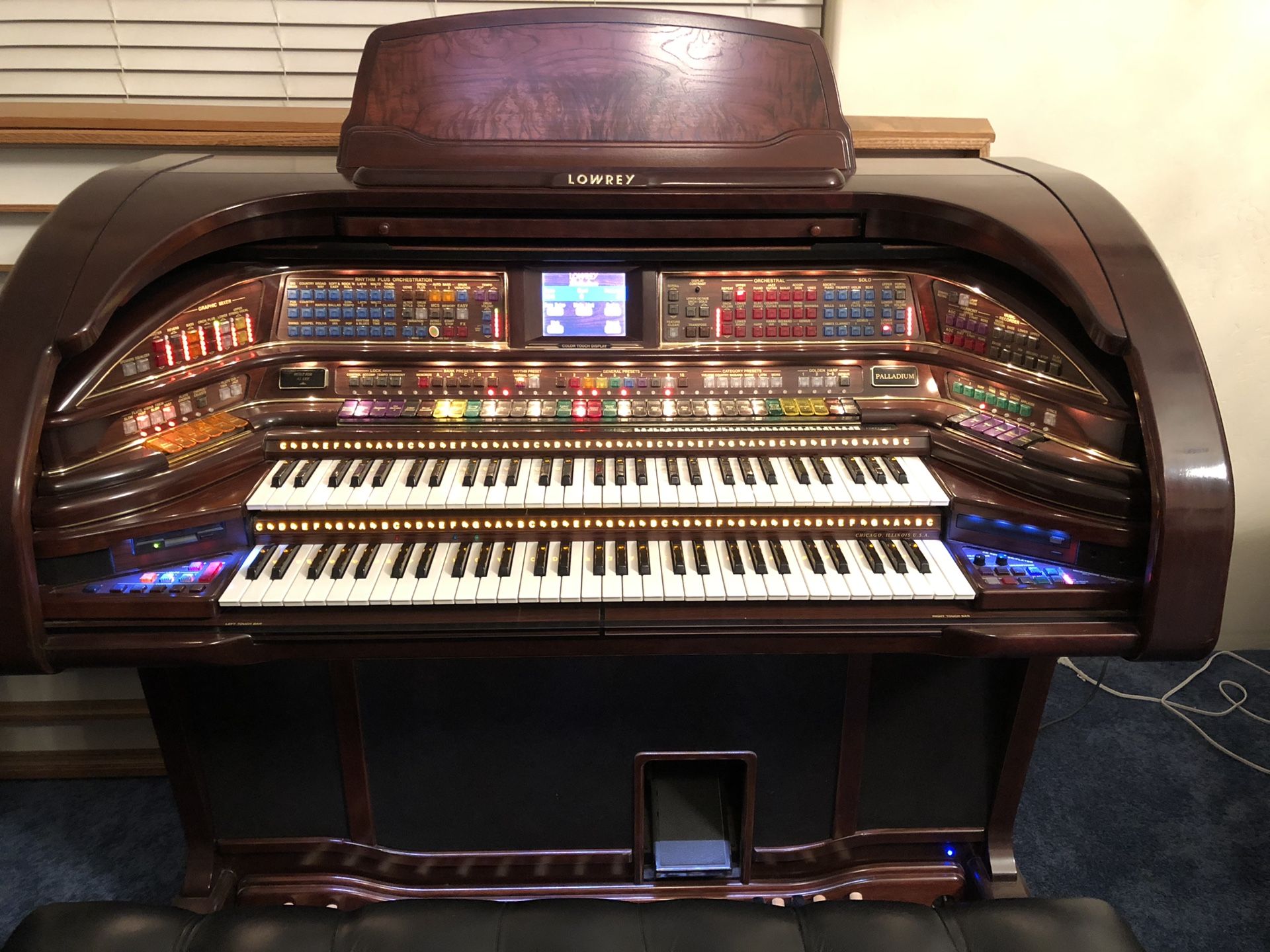 Lowery Palladium 630 Organ Excellent Condition for Sale in Goodyear, AZ ...