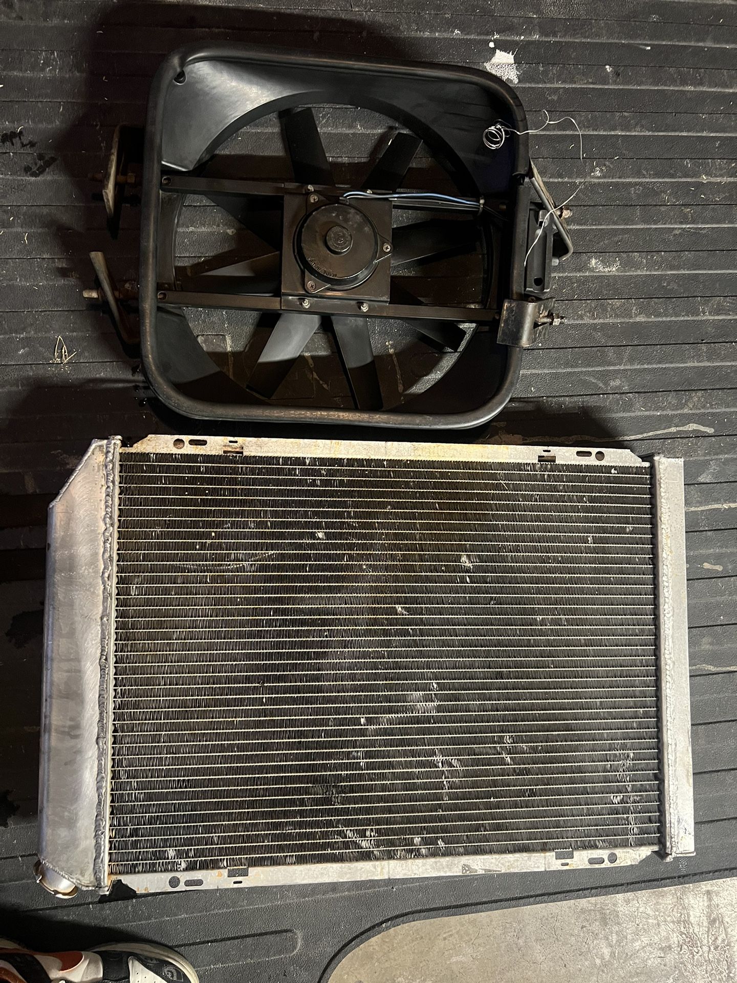 Mustang foxbody aluminum radiator With Proform Fan for Sale in Bell ...