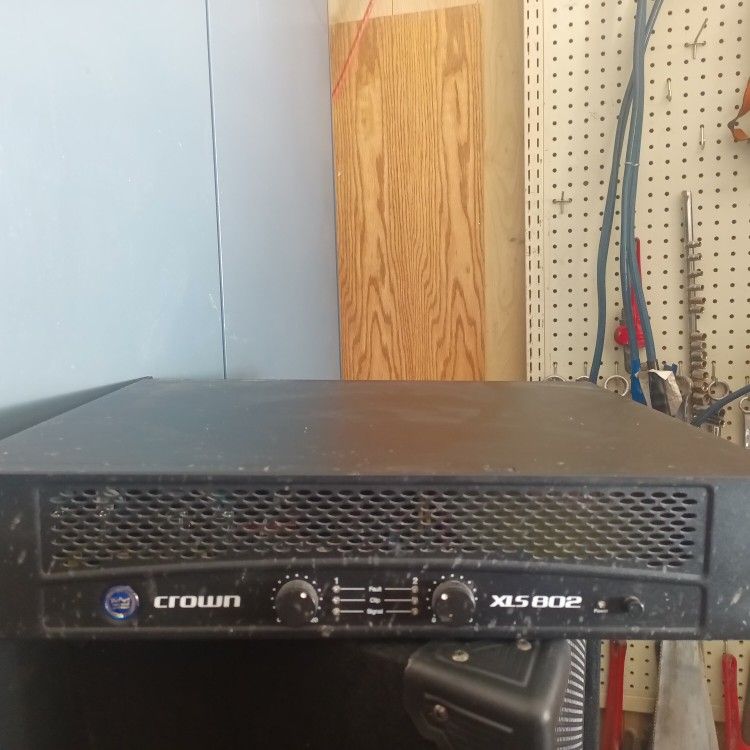 Pa Crown Amp Series 802 for Sale in Las Vegas, NV - OfferUp