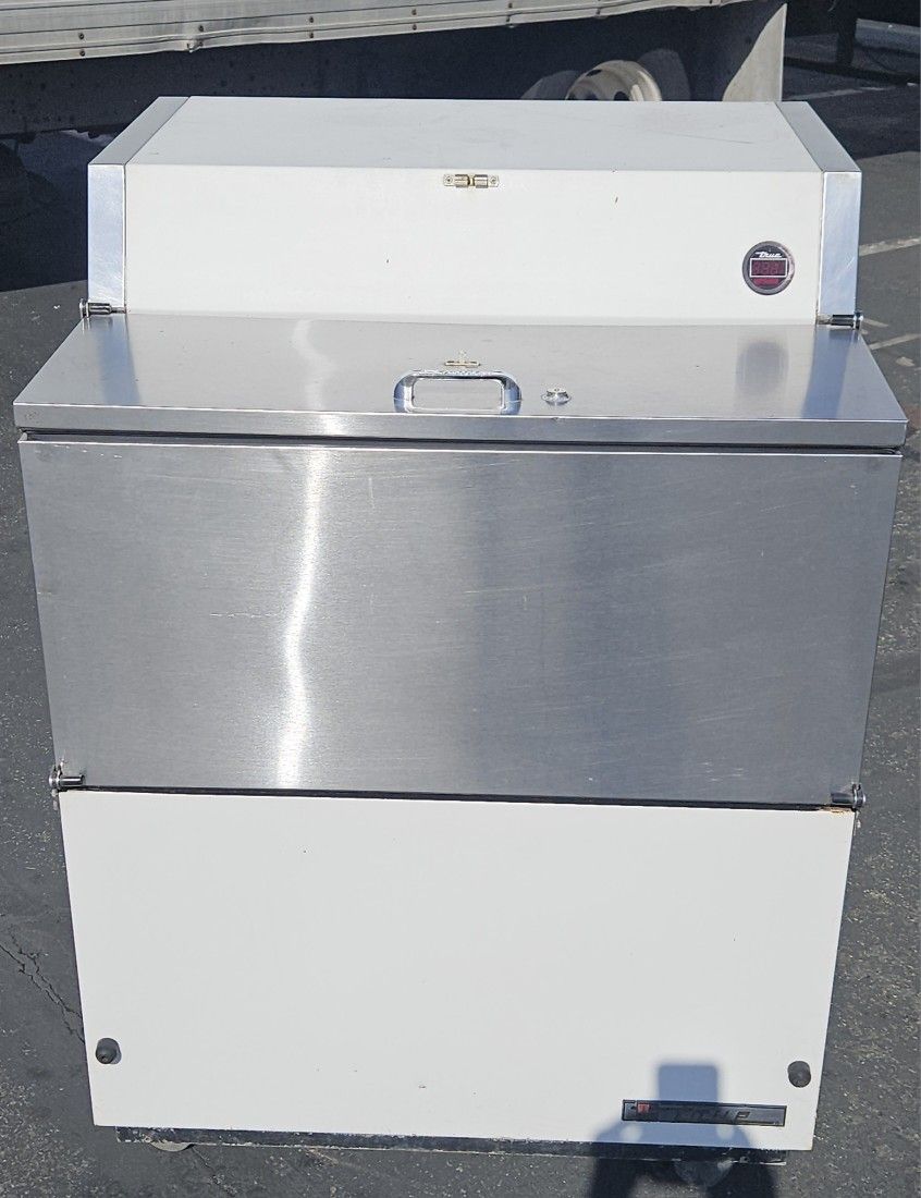 True Refrigerated Box On Casters Perfect For Catering Compare At $3,000 ...