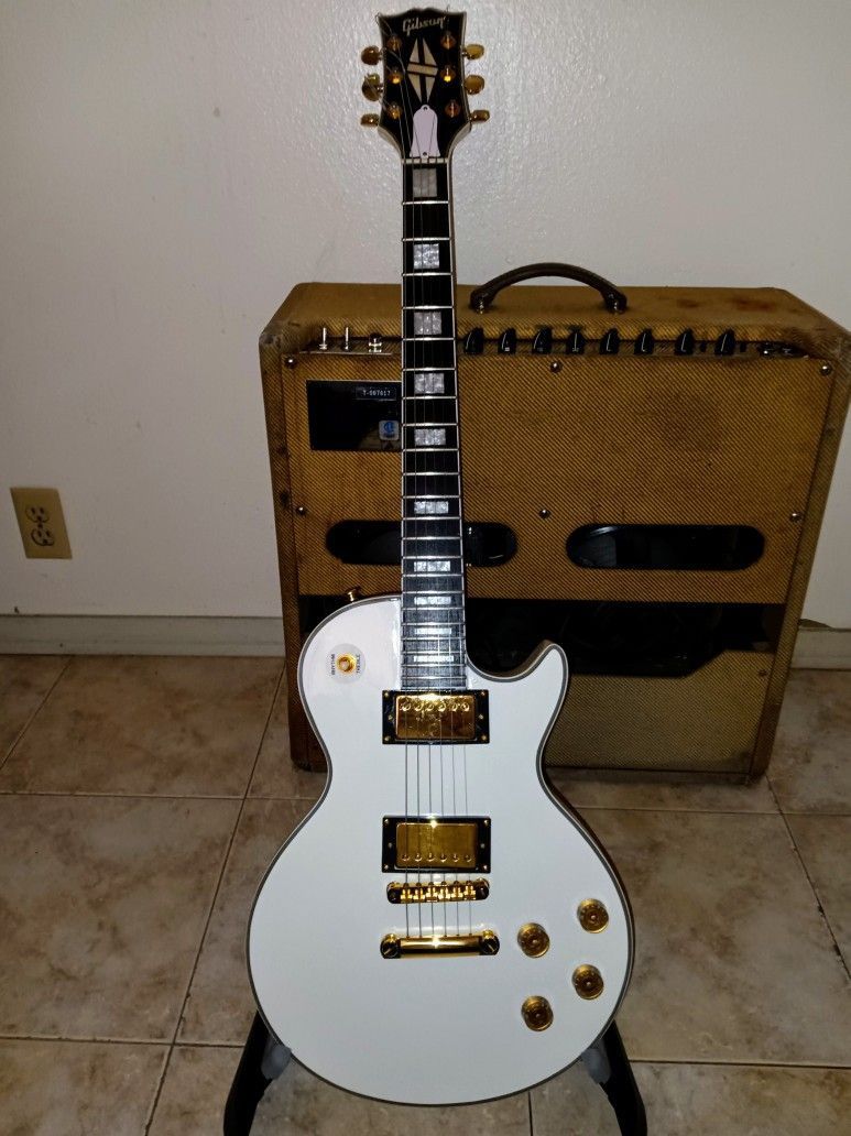 White Chibson Les Paul Custom Electric Guitar In New Condition New ...