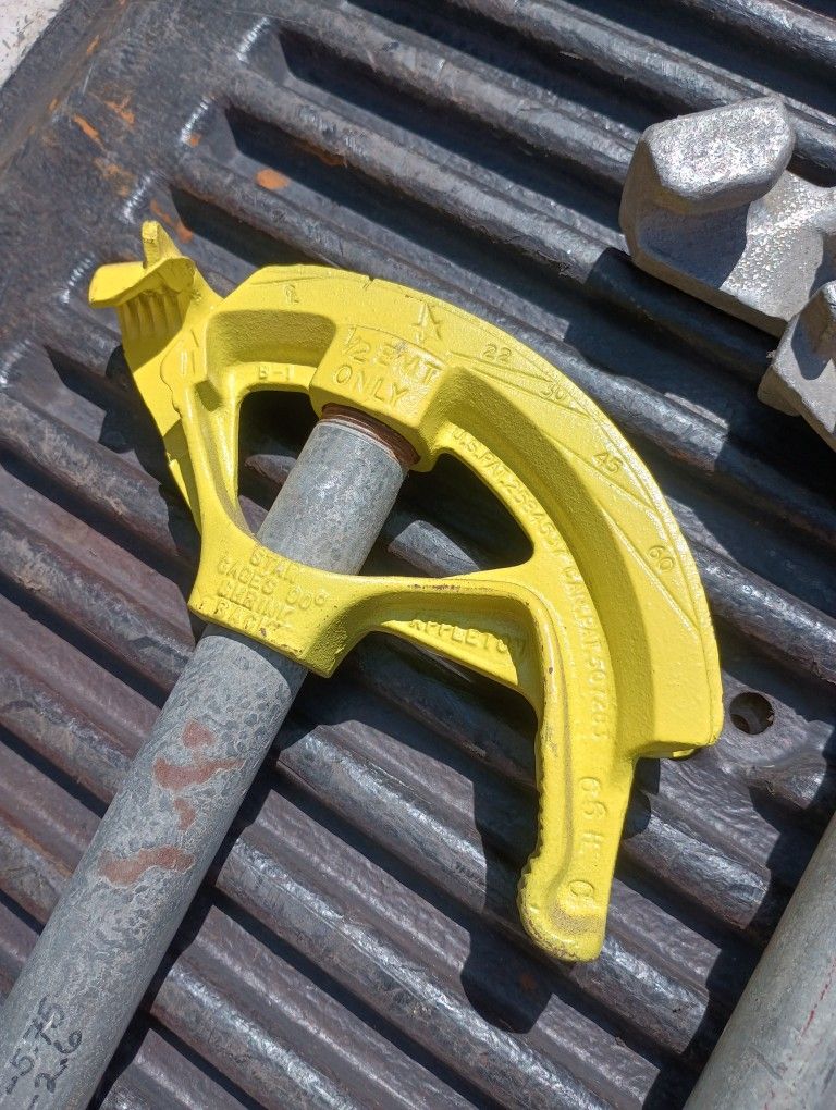 1/2 inch EMT/ Thin Wall Conduit Bender for Sale in Fullerton, CA - OfferUp