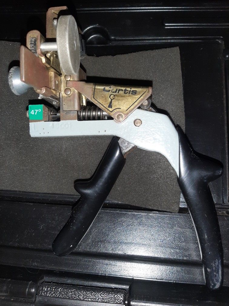 Curtis 15 Code Cutter