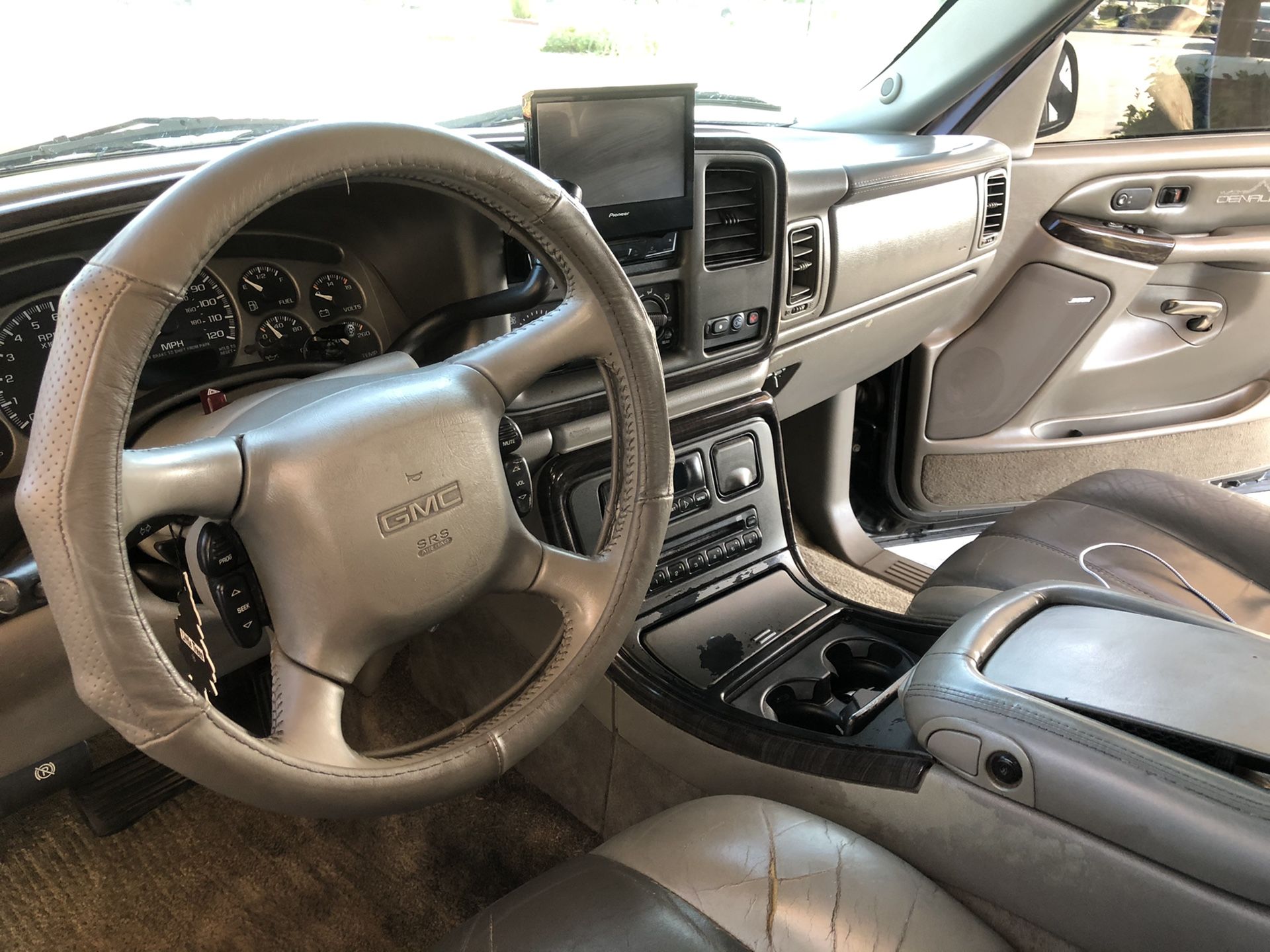 2002 GMC Yukon Denali xl tahoe chevy ss silverado single cab srt svt ...