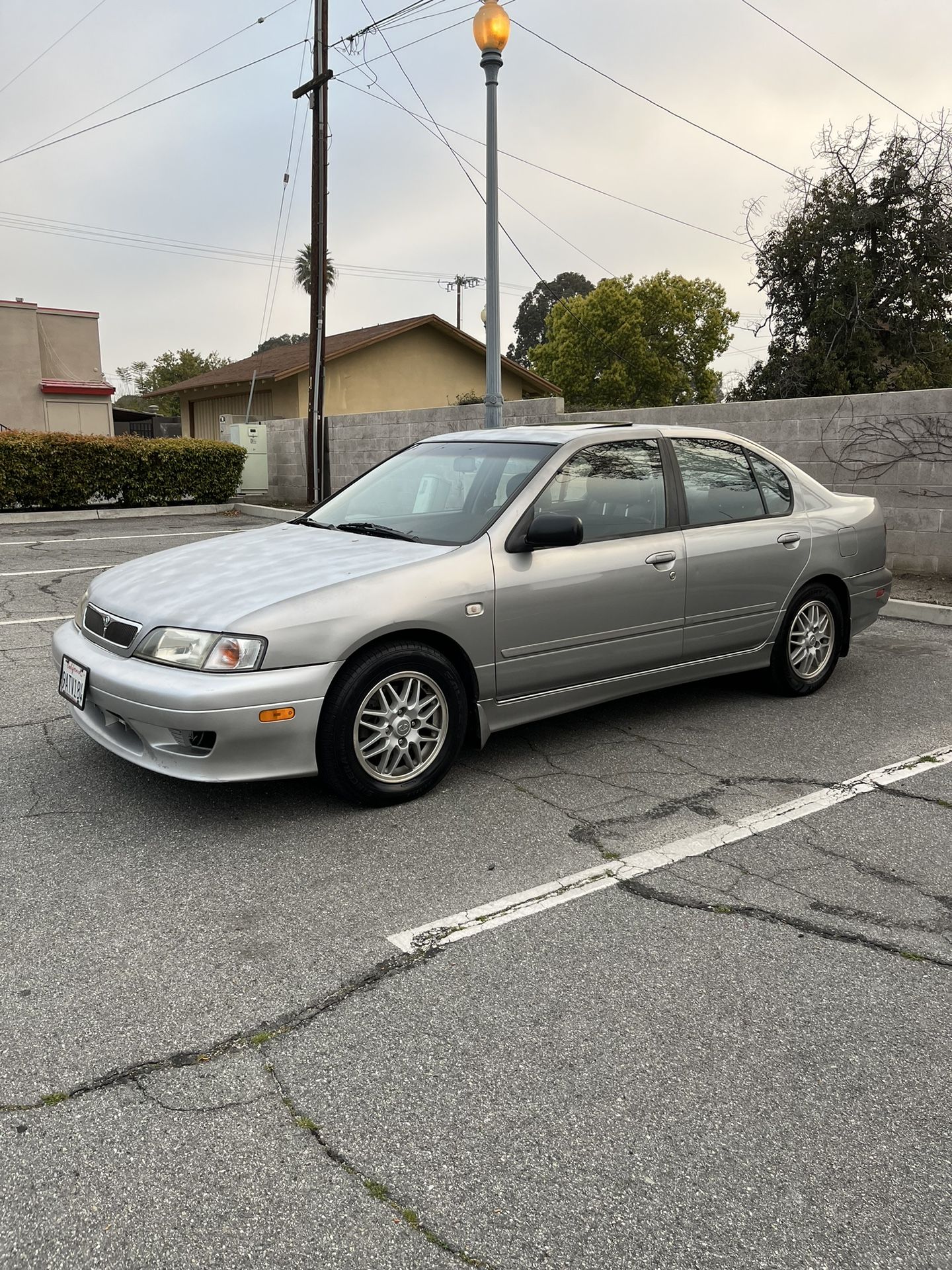 2001 Infiniti G20 for Sale in Rialto, CA - OfferUp