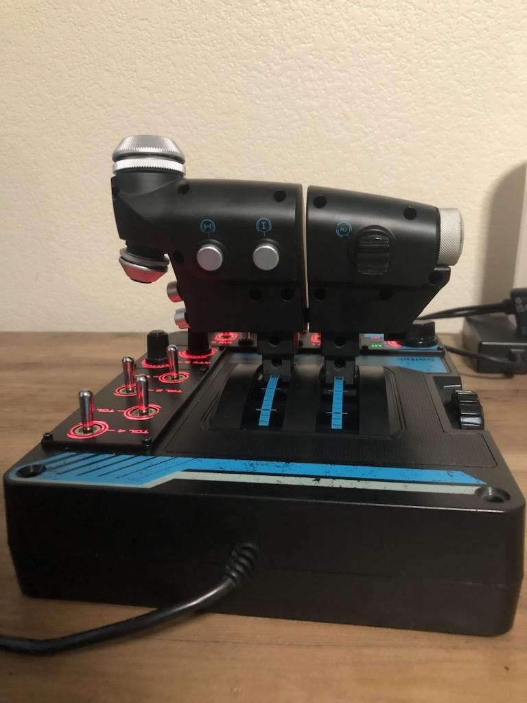 Saitek X56 Rhino H.O.T.A.S. (Hands On Throttle And Stick) for Sale in ...