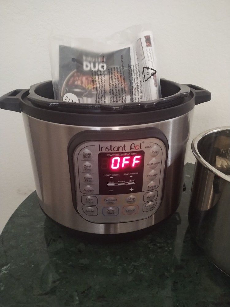INSTA POT for Sale in San Diego, CA - OfferUp