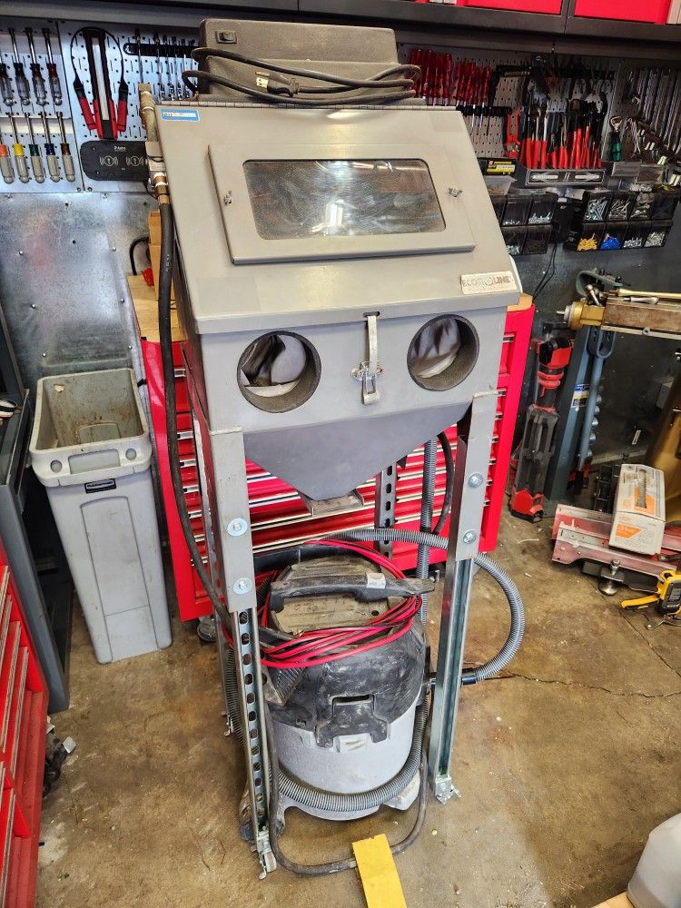 Econoline Mini Benchtop Blast Cabinet With Mirka Dust Extractor for ...