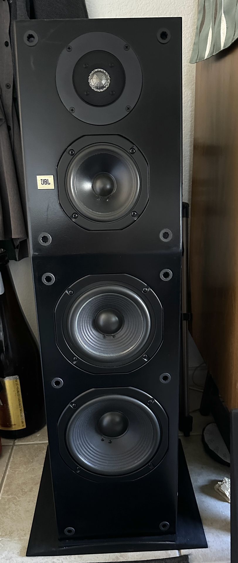 Excellent condition, JBL L5 floor standing loudspeakers, Awesome sound ...