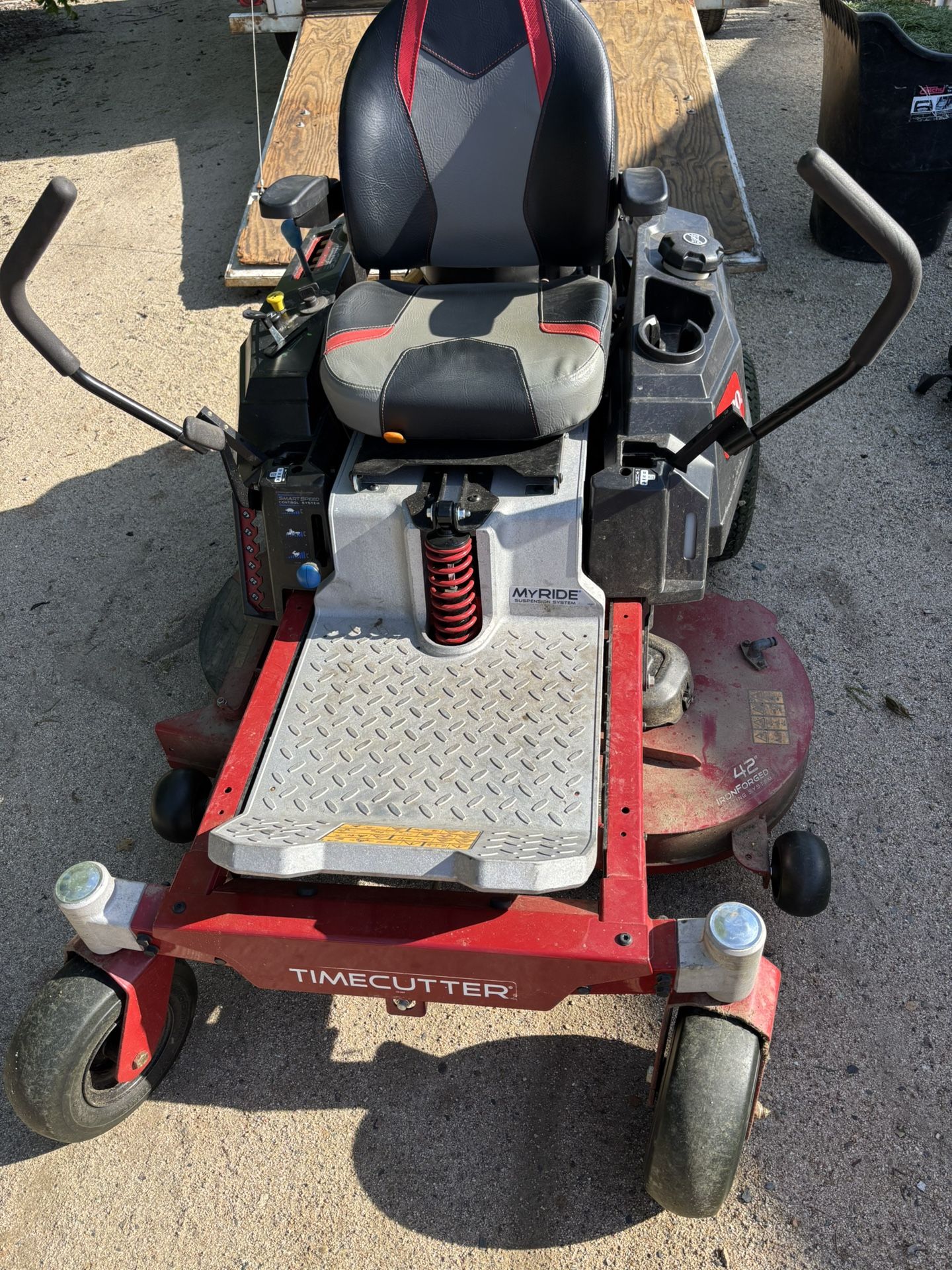 Toro Raiding Mower for Sale in Woodlake, CA - OfferUp