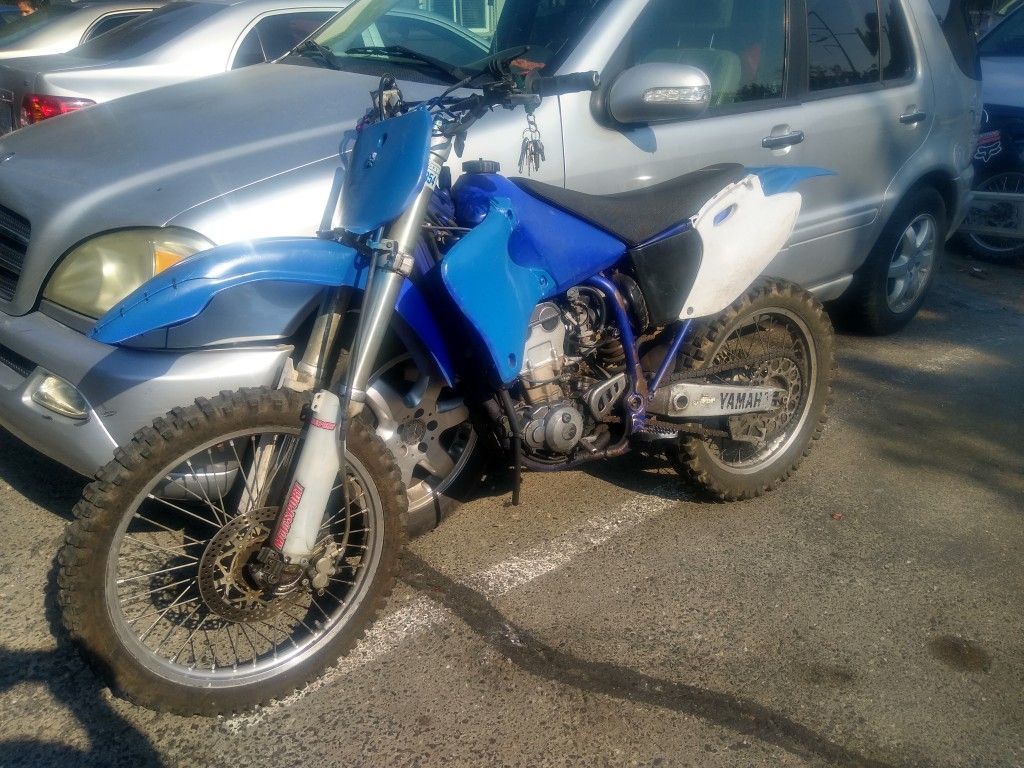 Yz 400 F Yamaha Dirt Bike for Sale in Seattle, WA - OfferUp