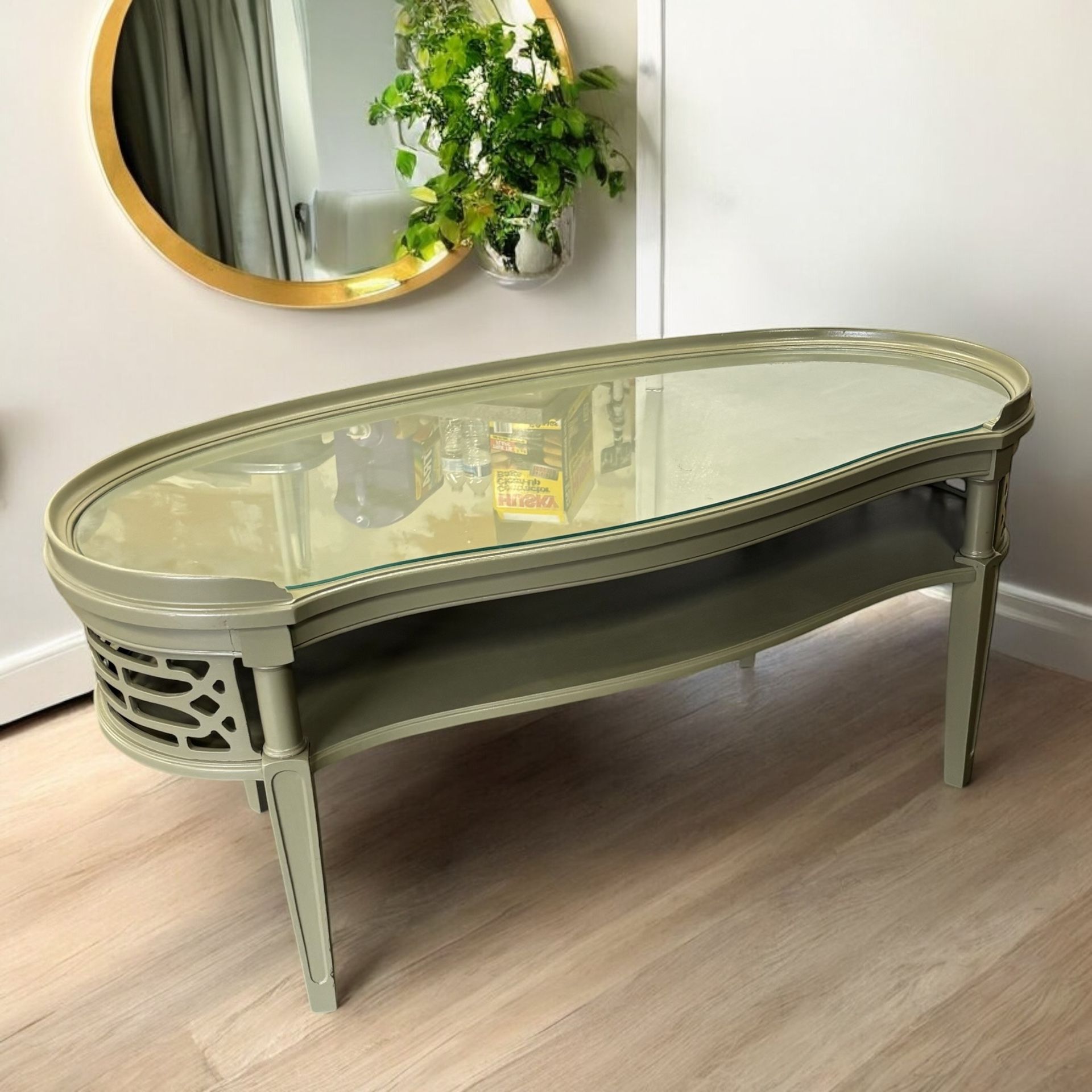 Vintage Green Wood Coffee Table for Sale in Lynnwood, WA - OfferUp