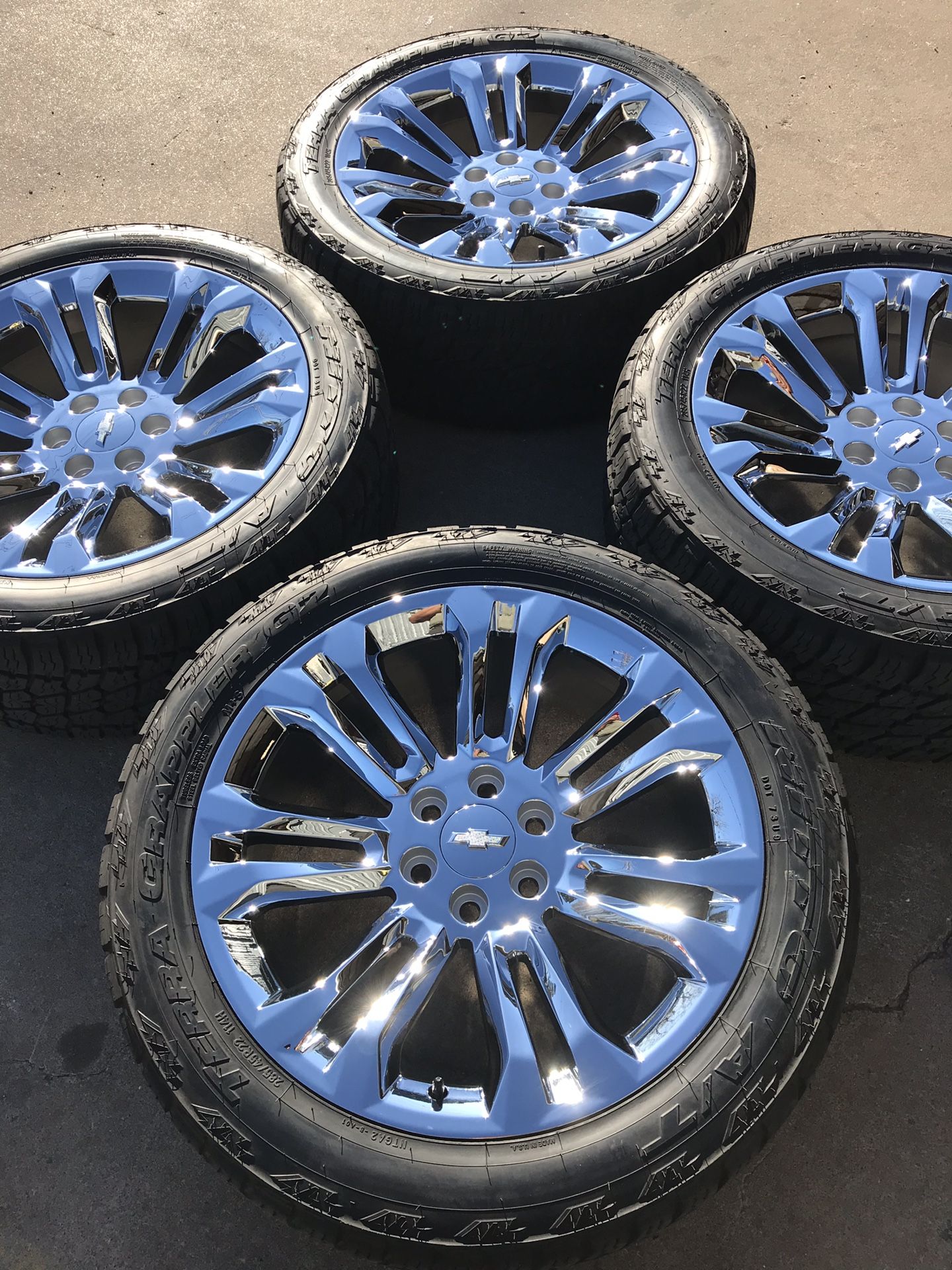22” high country reps on Nitto tires $1650 for Sale in Houston, TX ...