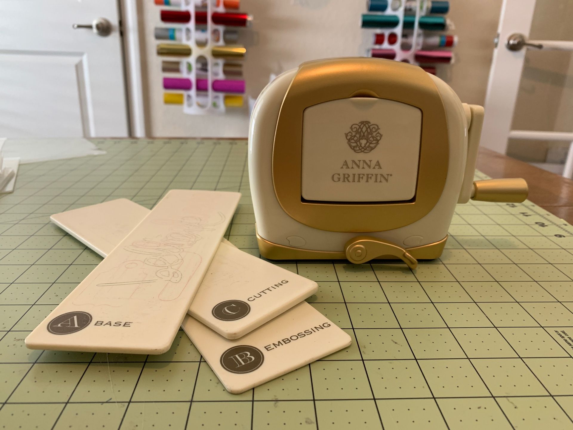 Cuttlebug Die Cutting and Embossing - Mini Anna Griffin for Sale in ...