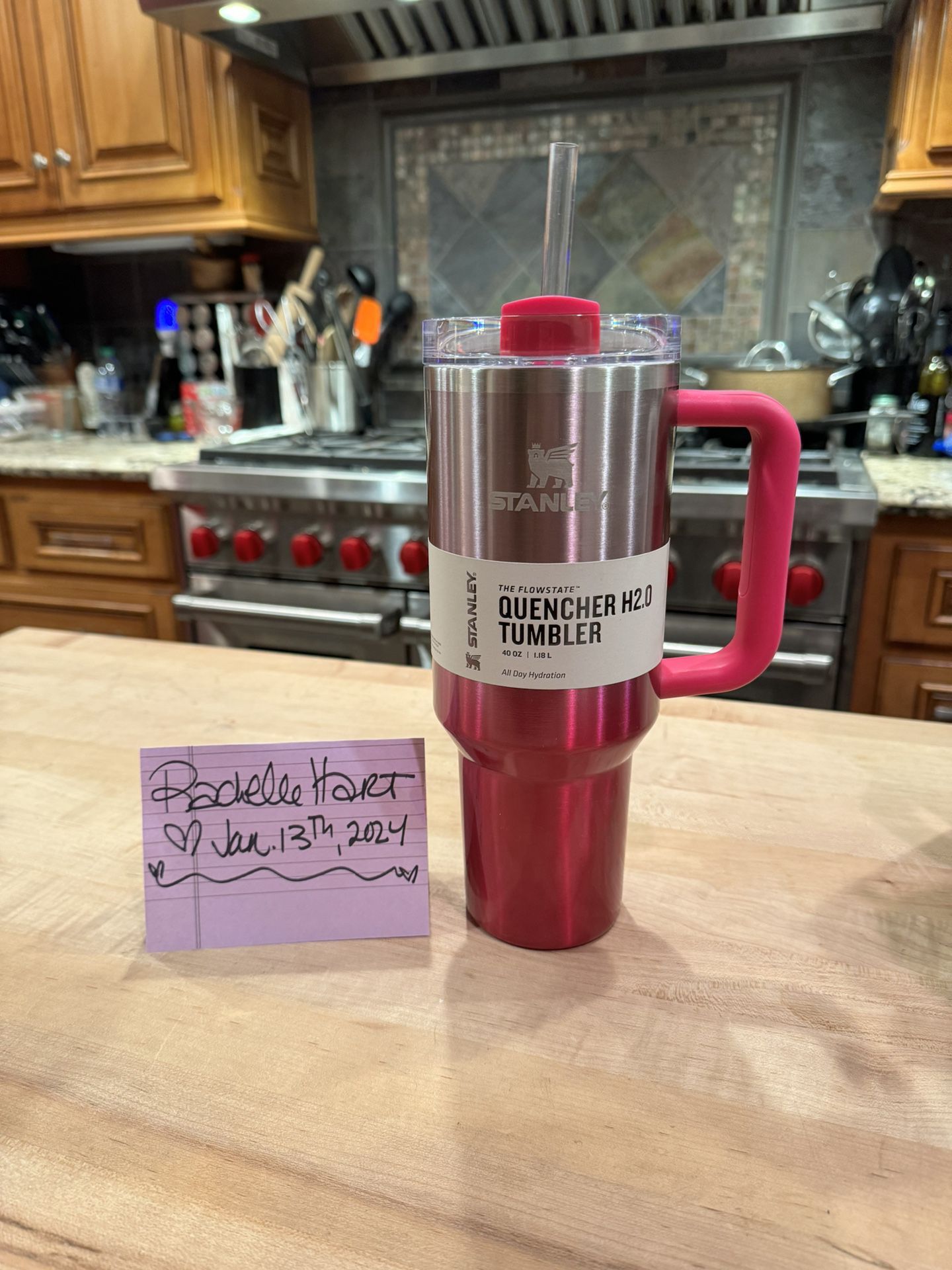 Stanley Camélia PINK Gradient 40 Oz for Sale in Menifee, CA - OfferUp