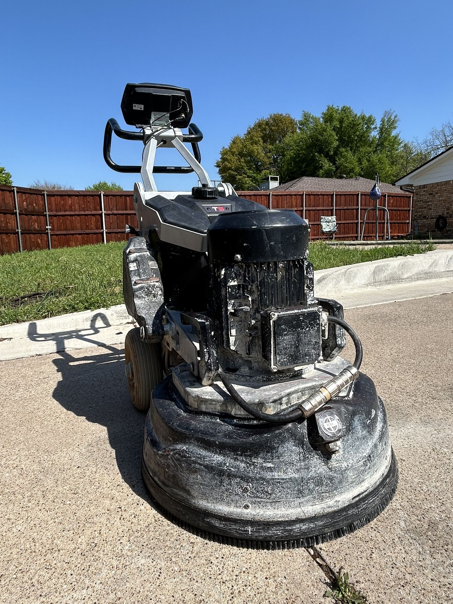 HTC T5 Concrete Grinder for Sale in Plano, TX - OfferUp