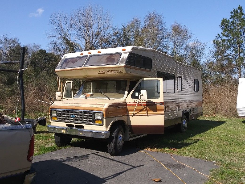 Ford driving CAMPER/RV $4500 for Sale in Brandon, FL - OfferUp