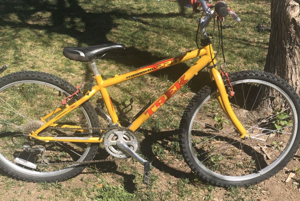 24” Trek 220 mountain bike [local pickup only] for Sale in Centennial ...
