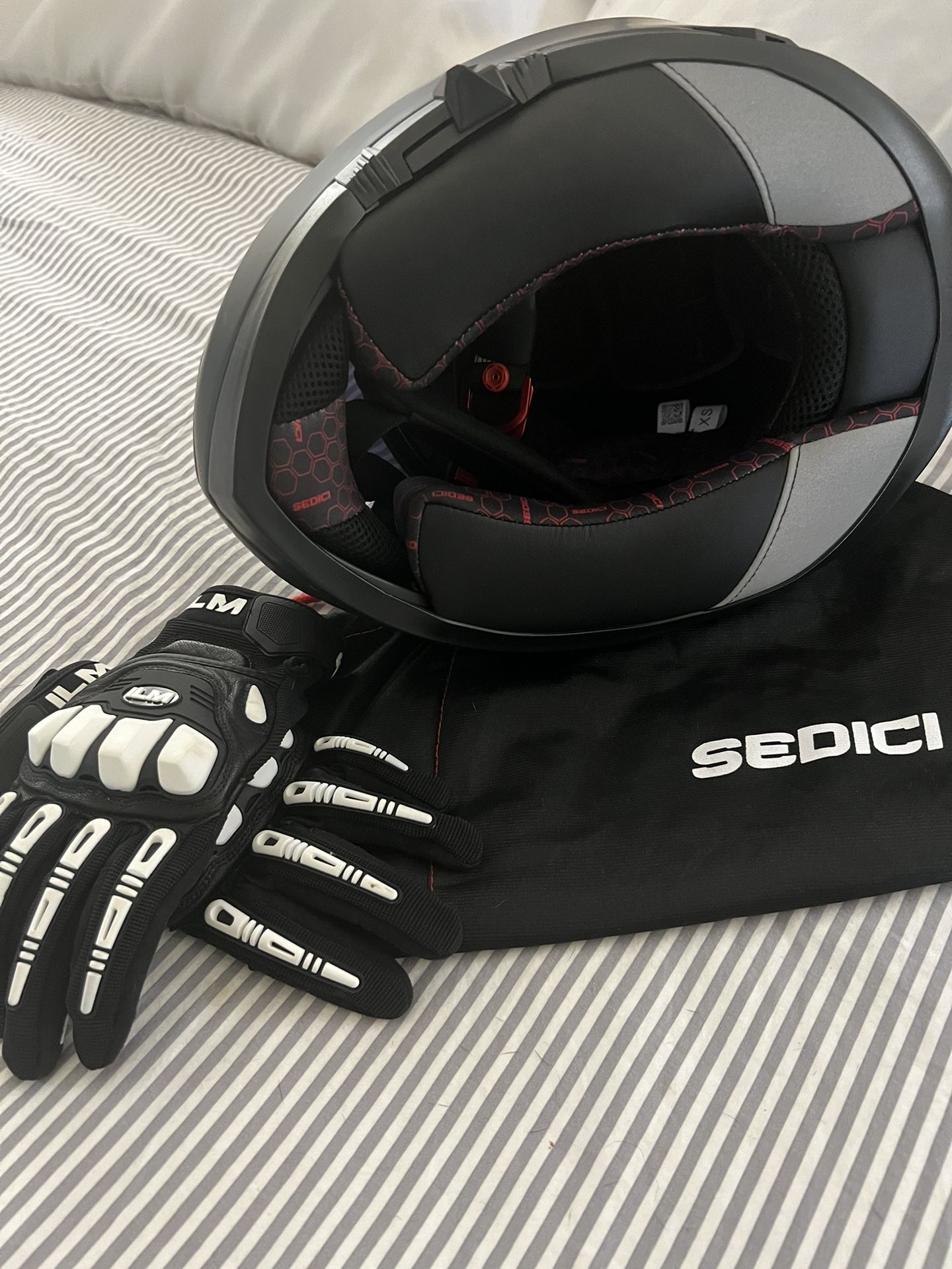 Sedici Strada II Helmet for Sale in Vancouver, WA - OfferUp