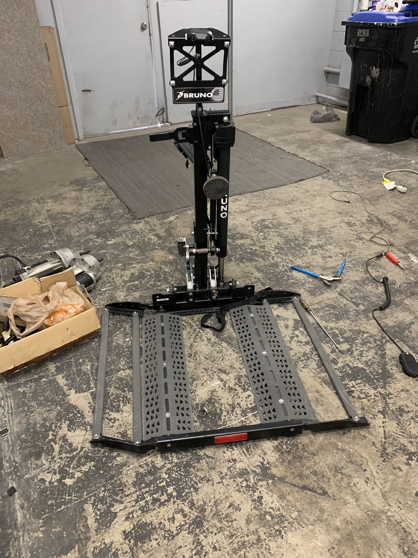 Bruno ASL-275 Mobility Scooter Lift Made in the USA For Wheelchairs ...