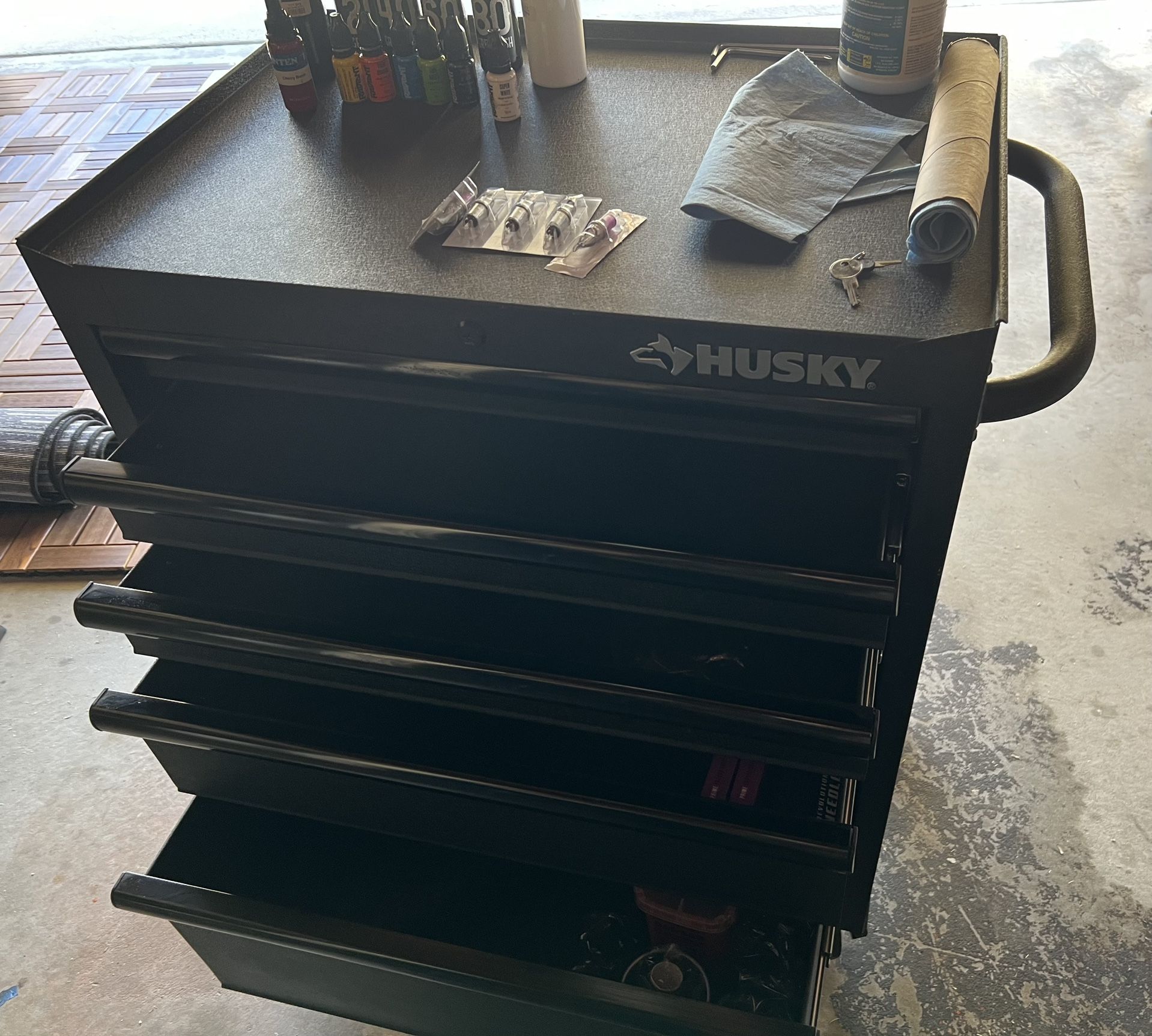 Husky Matte Black Sleek Tool Box for Sale in Norwalk, CA - OfferUp
