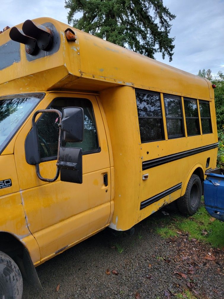 2000 Ford F350 Bus for Sale in Tigard, OR - OfferUp