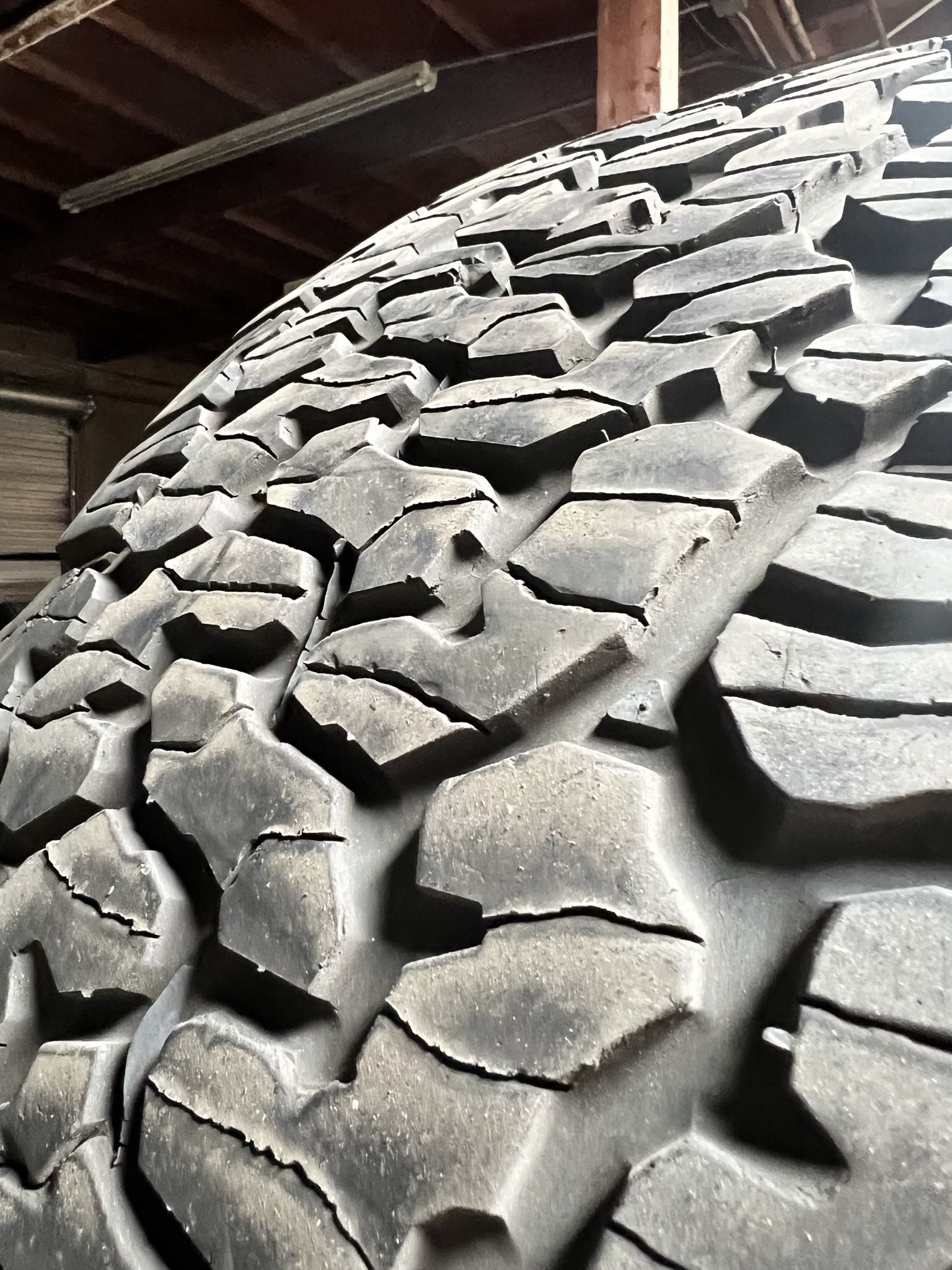 6 - BFGoodrich 37x12.50x17 KO2 Tires for Sale in Pahrump, NV - OfferUp